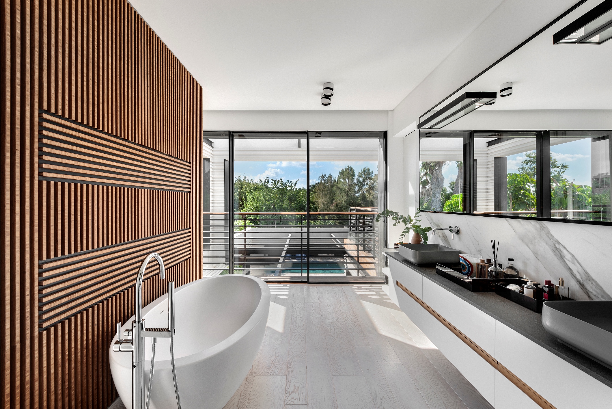 The Stripes House by Ron Rozen of “Rozen-Linenberg Architects” - Architizer