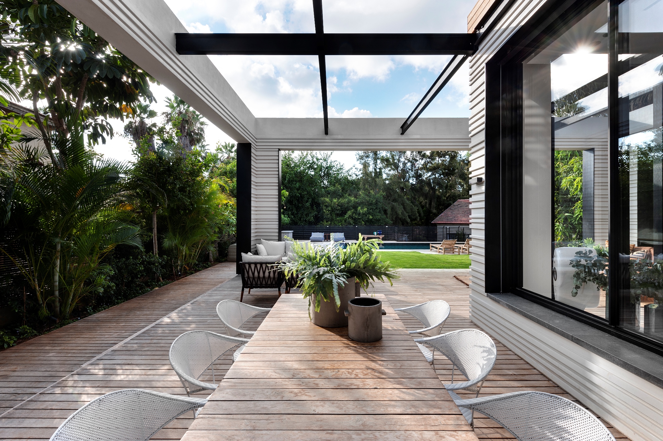 The Stripes House by Ron Rozen of “Rozen-Linenberg Architects” - Architizer