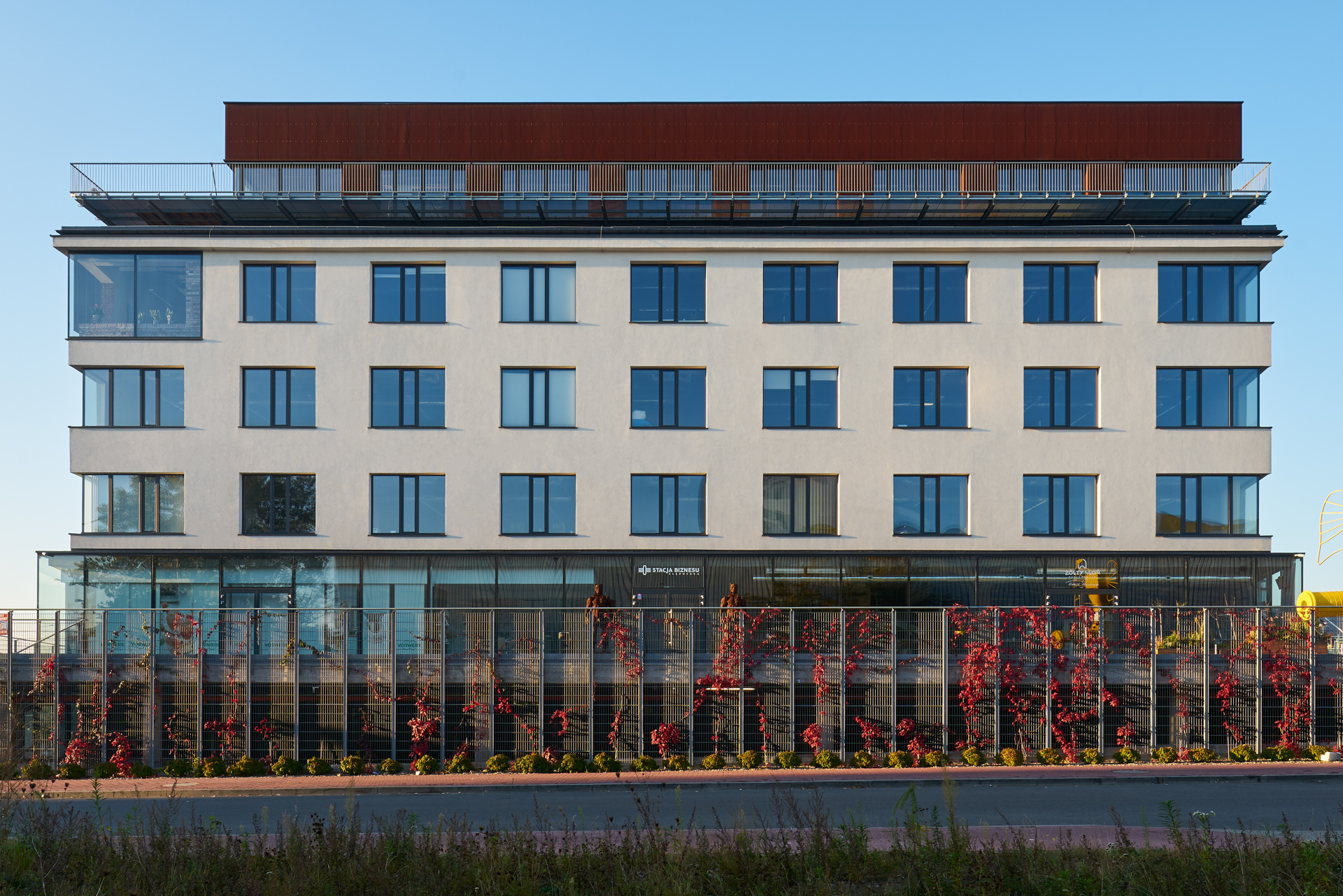 Business Station by Piotr Hardecki Architekt - Architizer