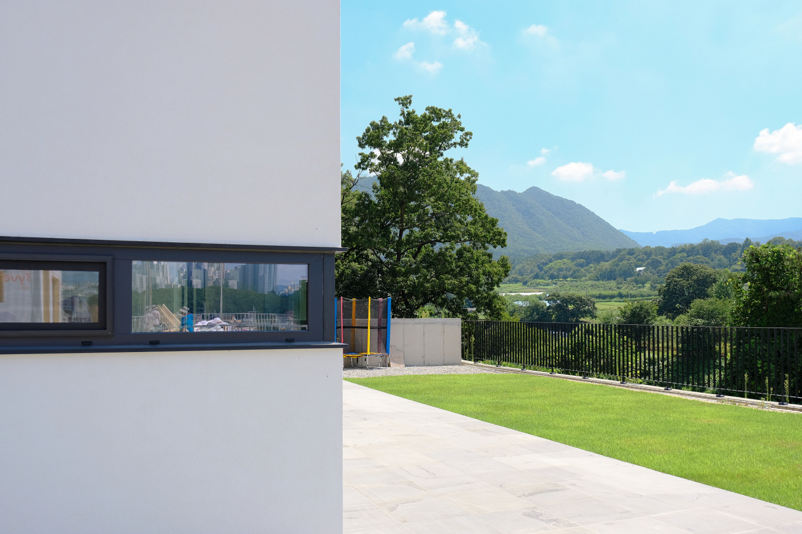Sunshine House by bvvic architects - Architizer