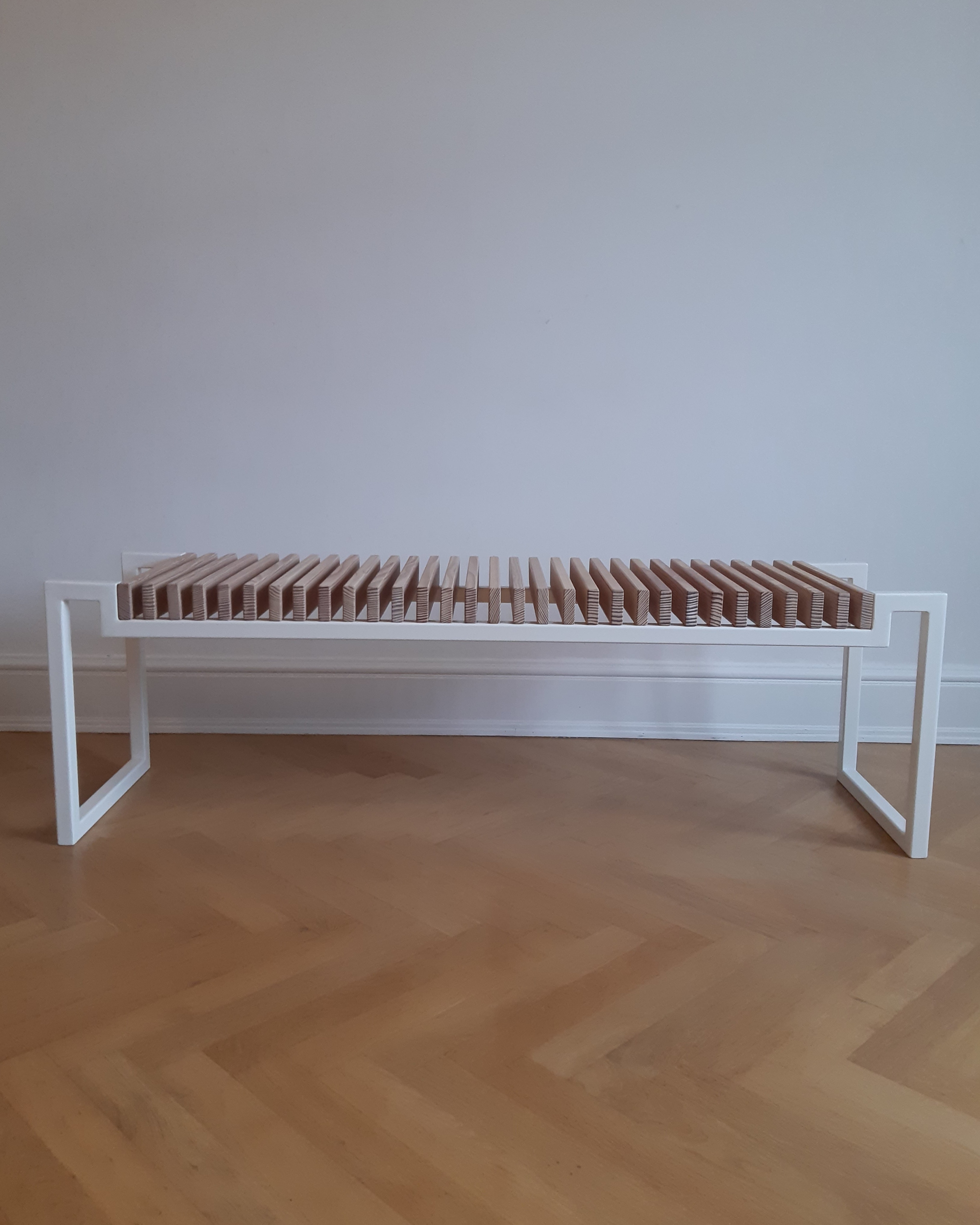 Hover Douglas Gran Bench by Hover Collection - Architizer