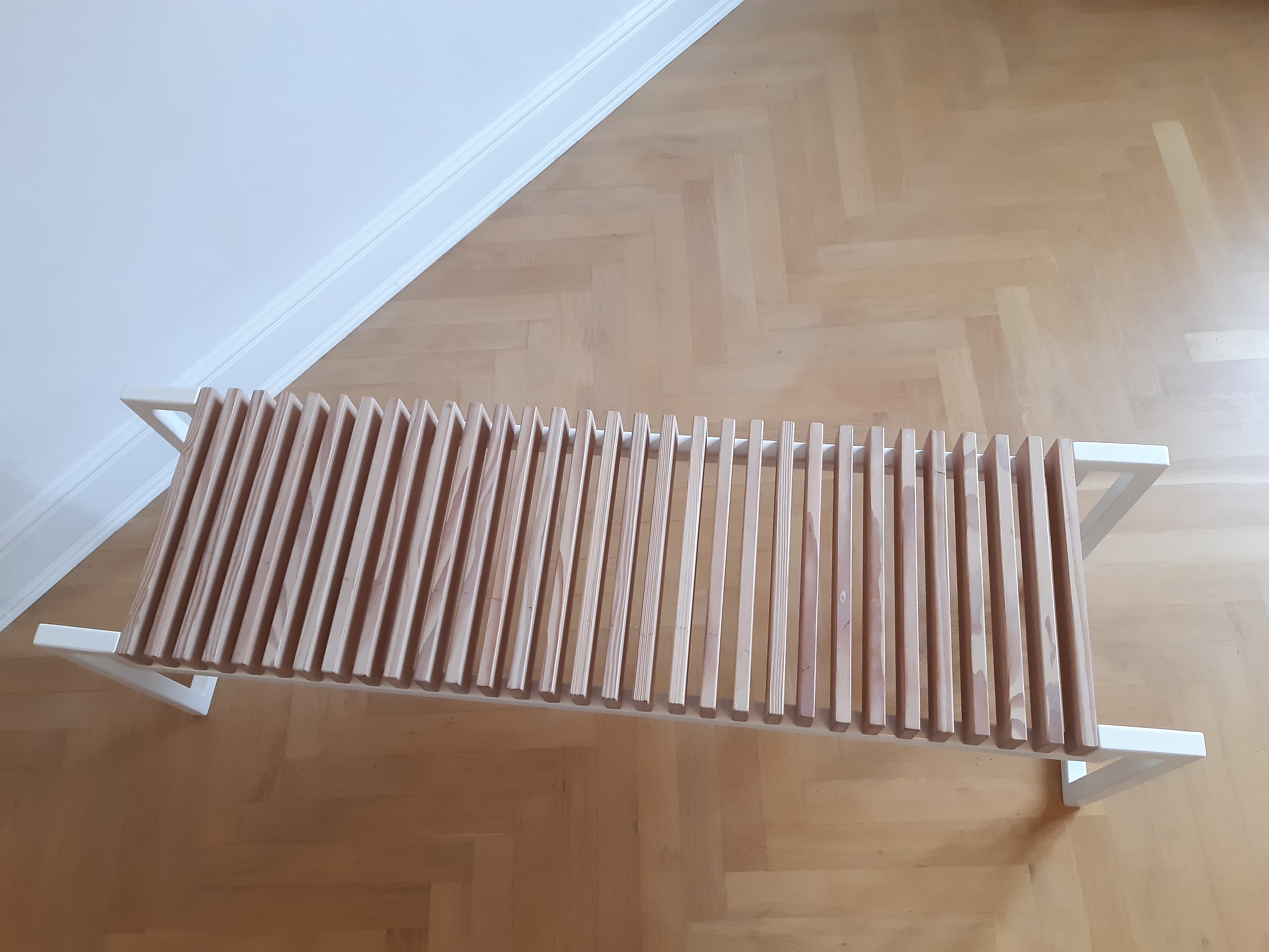 Hover Douglas Gran Bench by Hover Collection - Architizer