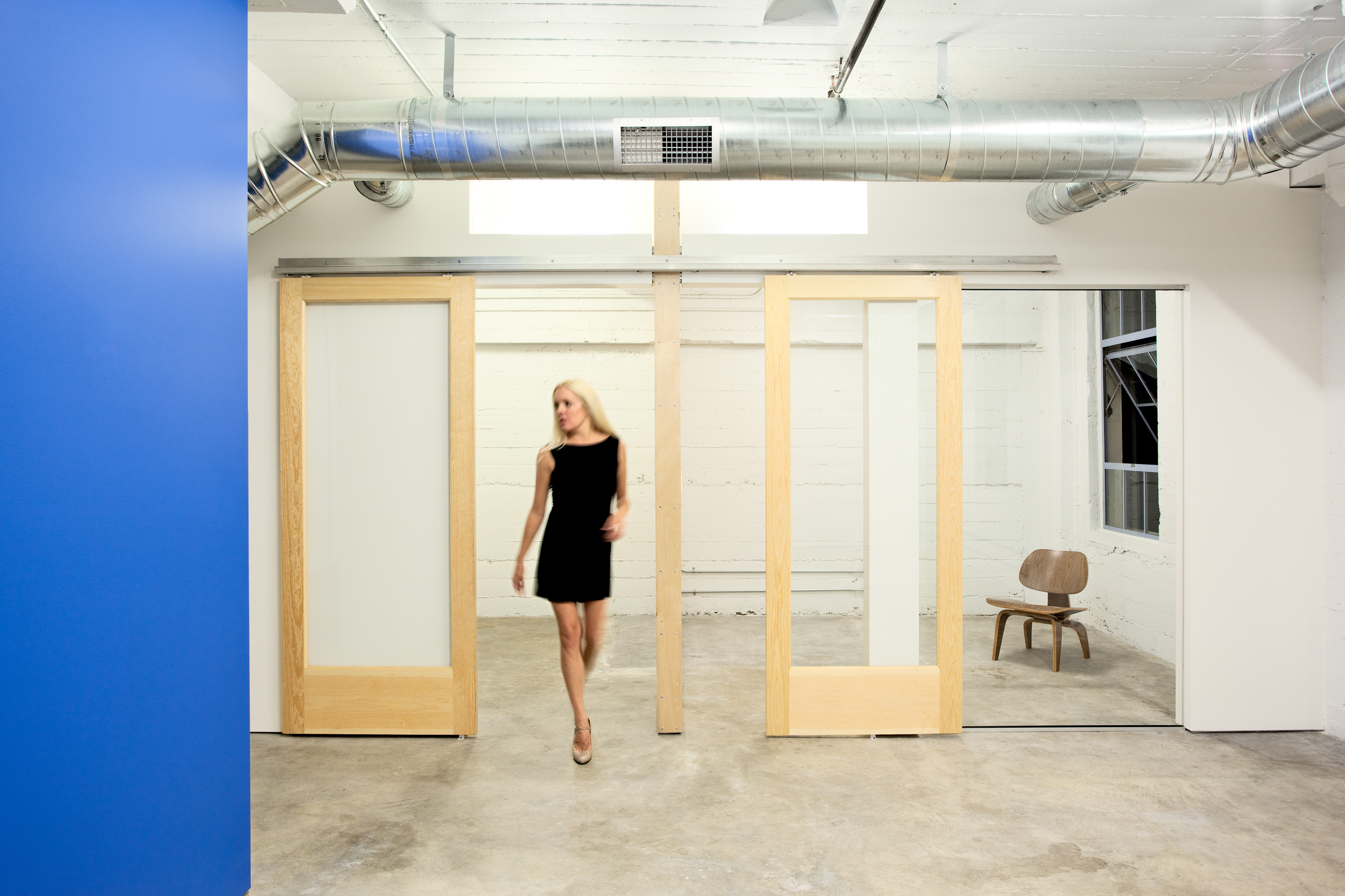 Service Objects Corporate Office Interior by AB design studio, inc ...