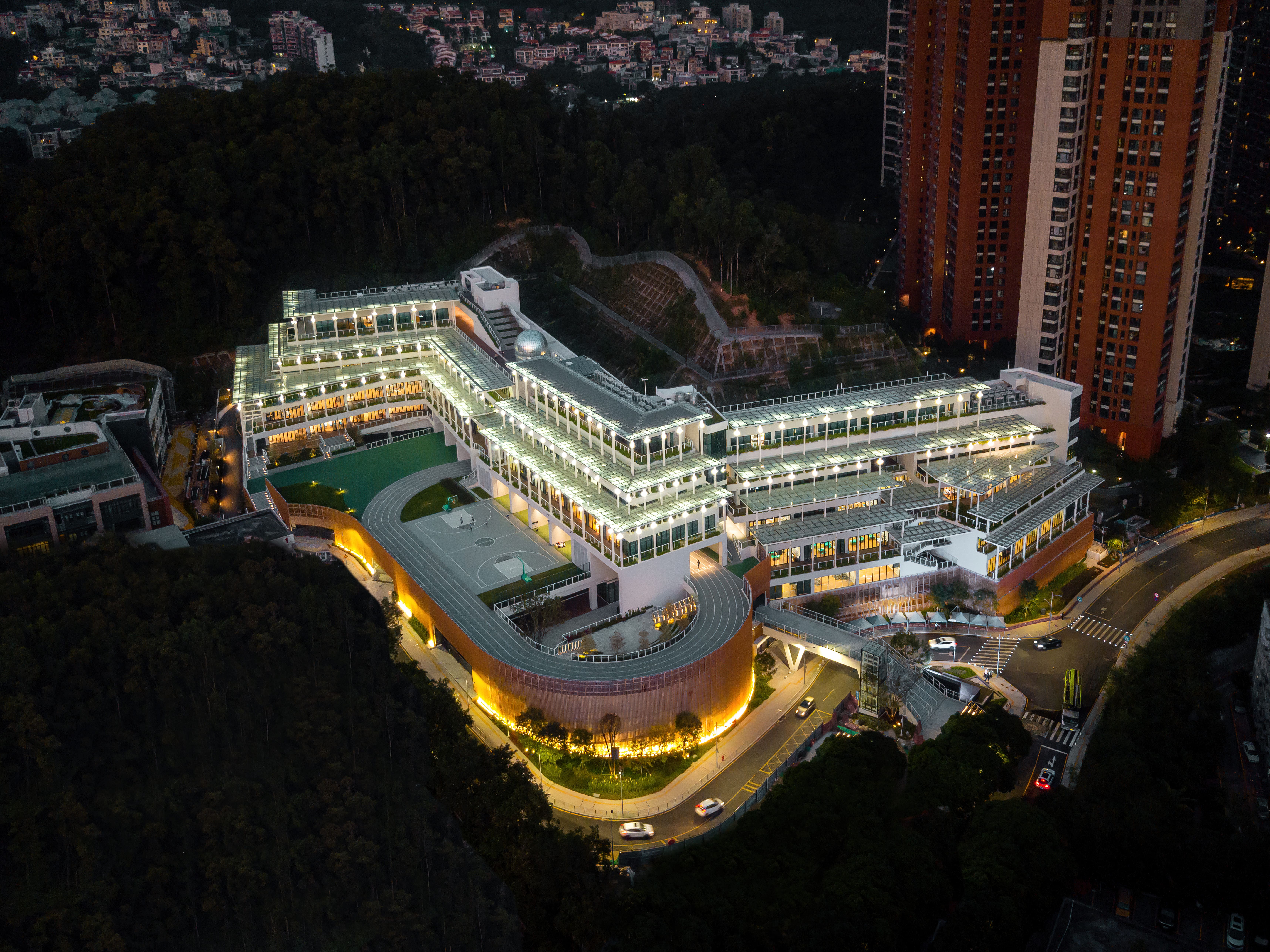 SLF Primary and Secondary School by HIBINOSEKKEI+Youji no Shiro ...