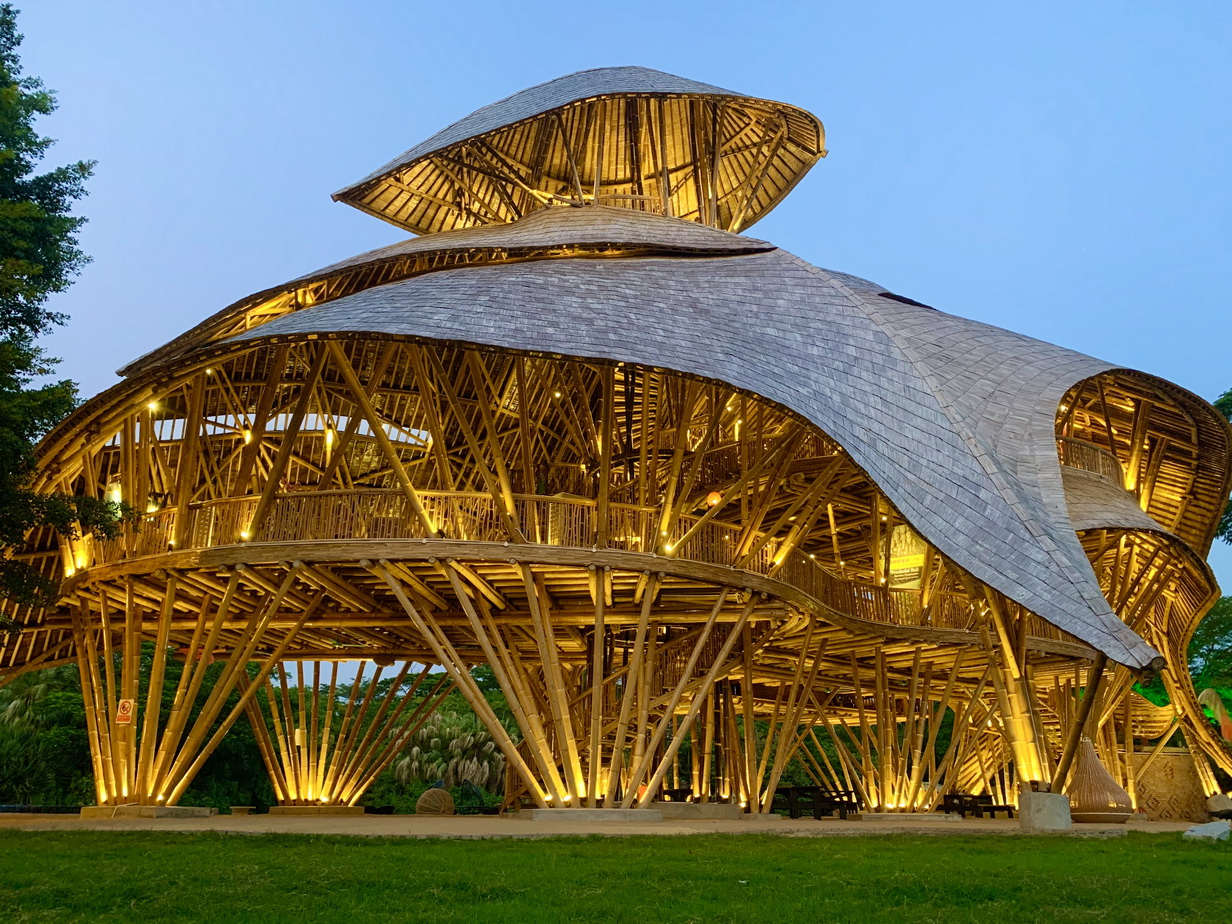 The Indonesian Culture, Tourism, Commerce Exhibition Center of National ...