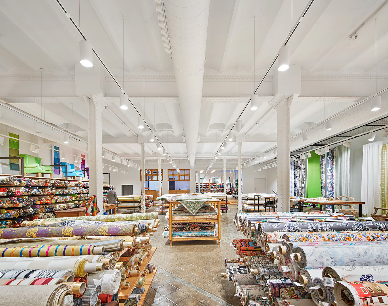 JL Store Barcelona by COMA Arquitectura - Architizer