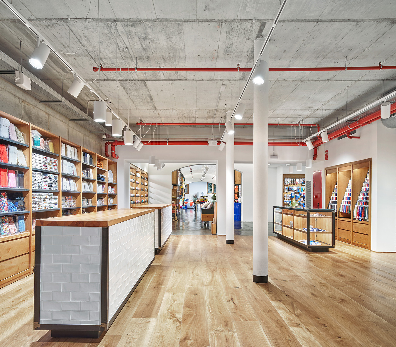 JL Store Barcelona by COMA Arquitectura - Architizer