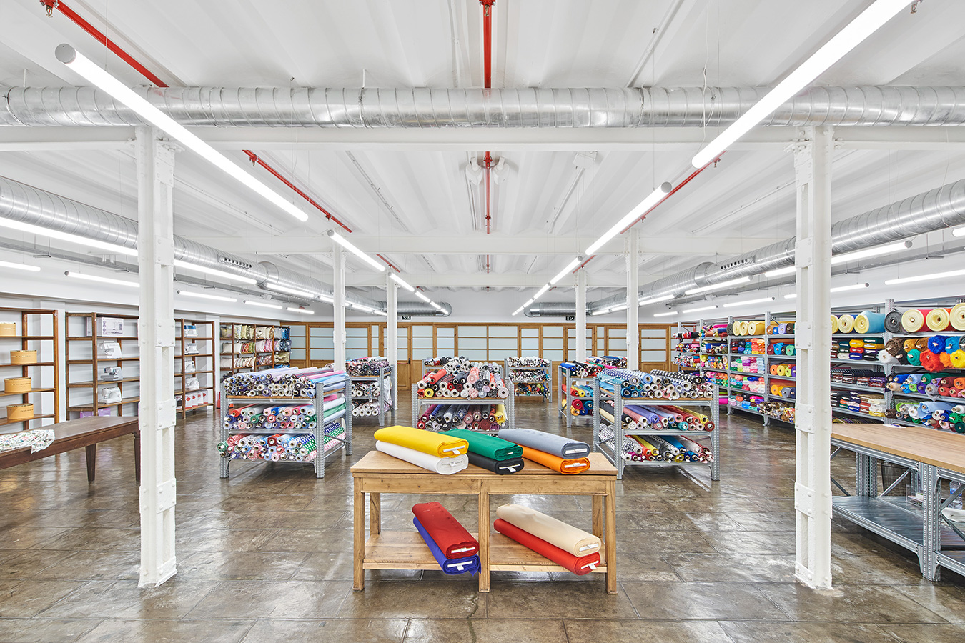 JL Store Barcelona by COMA Arquitectura - Architizer