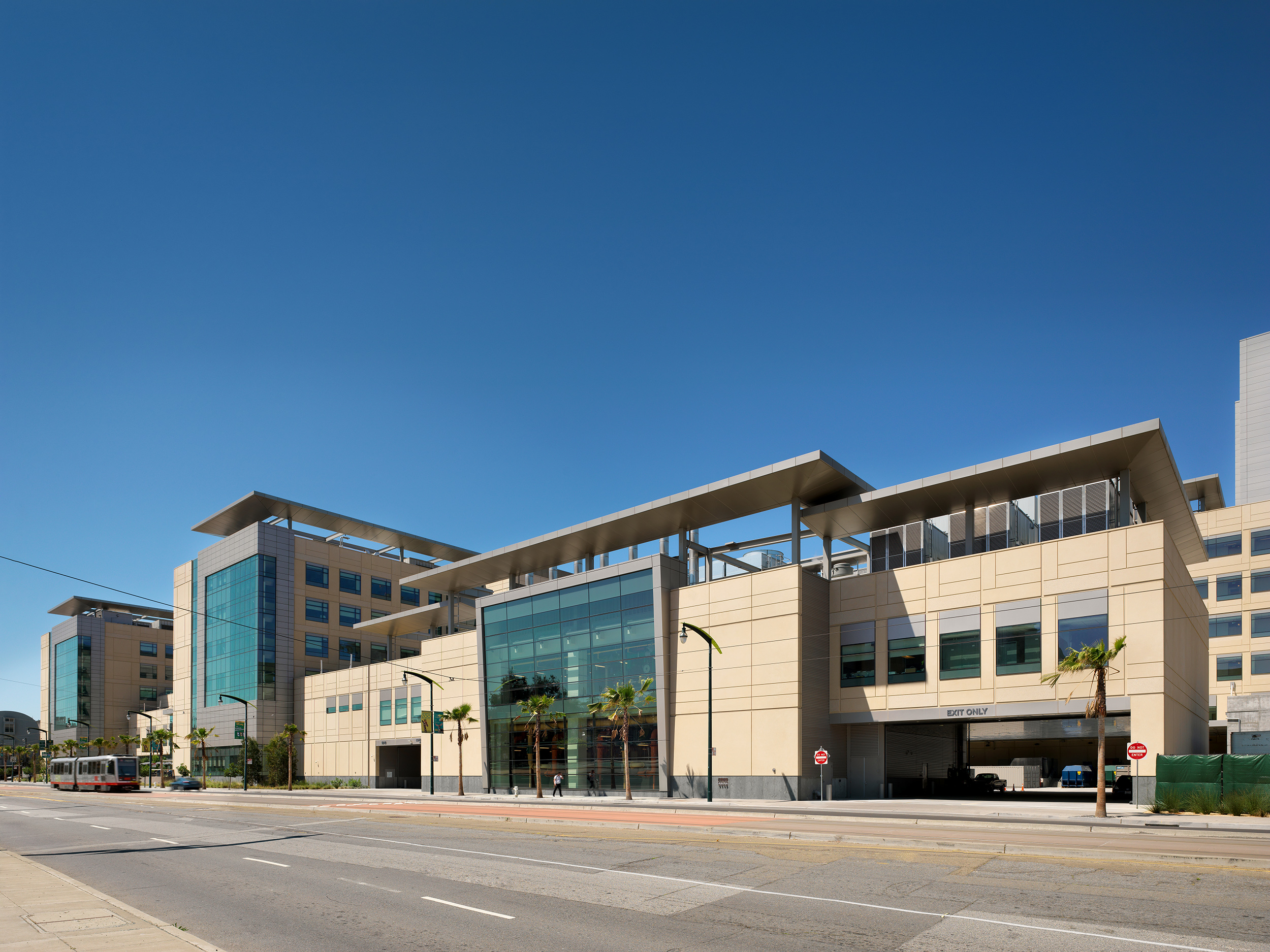 UCSF Mission Bay San Francisco by Rien van Rijthoven - Architizer