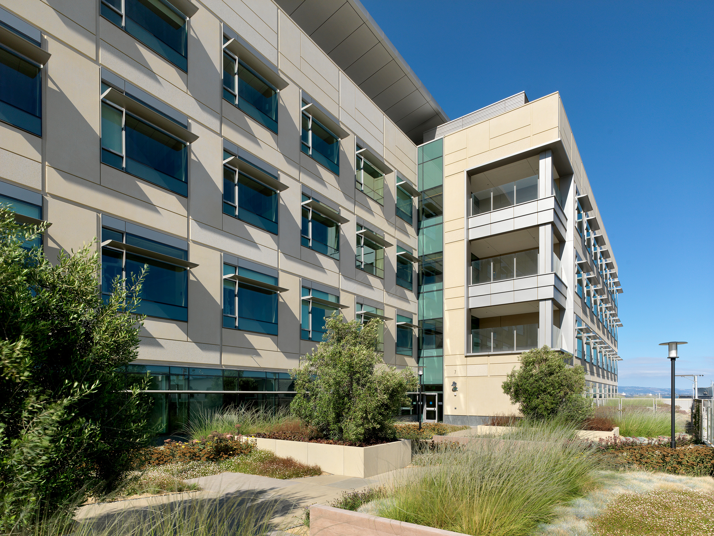 UCSF Mission Bay San Francisco by Rien van Rijthoven - Architizer