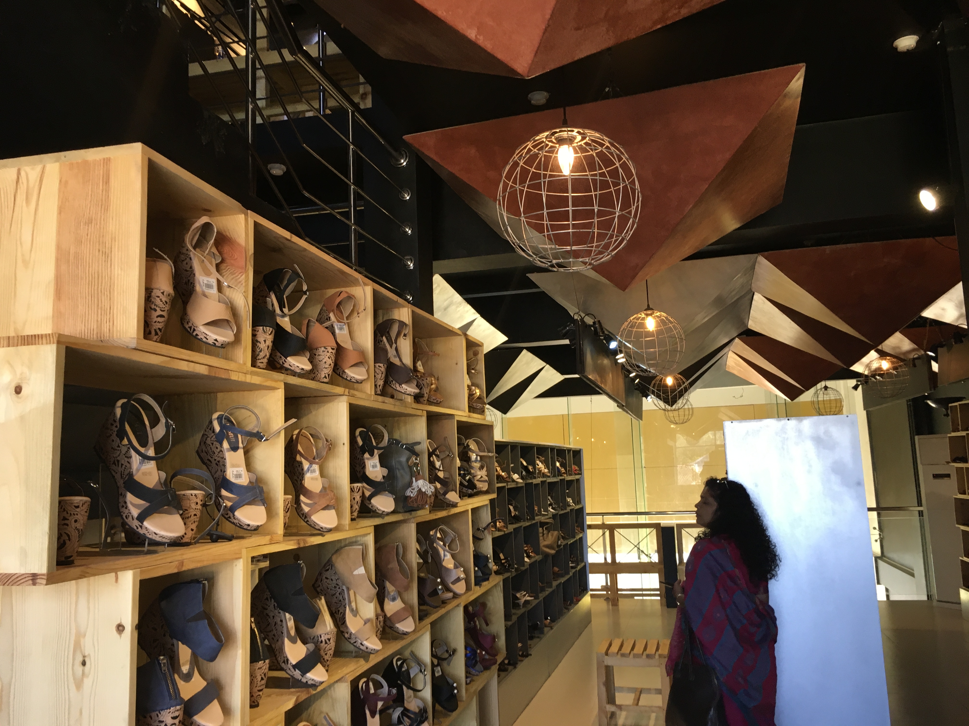 K+SHOE MALL by BIBS DESIGNS COLLECTIONS - Architizer