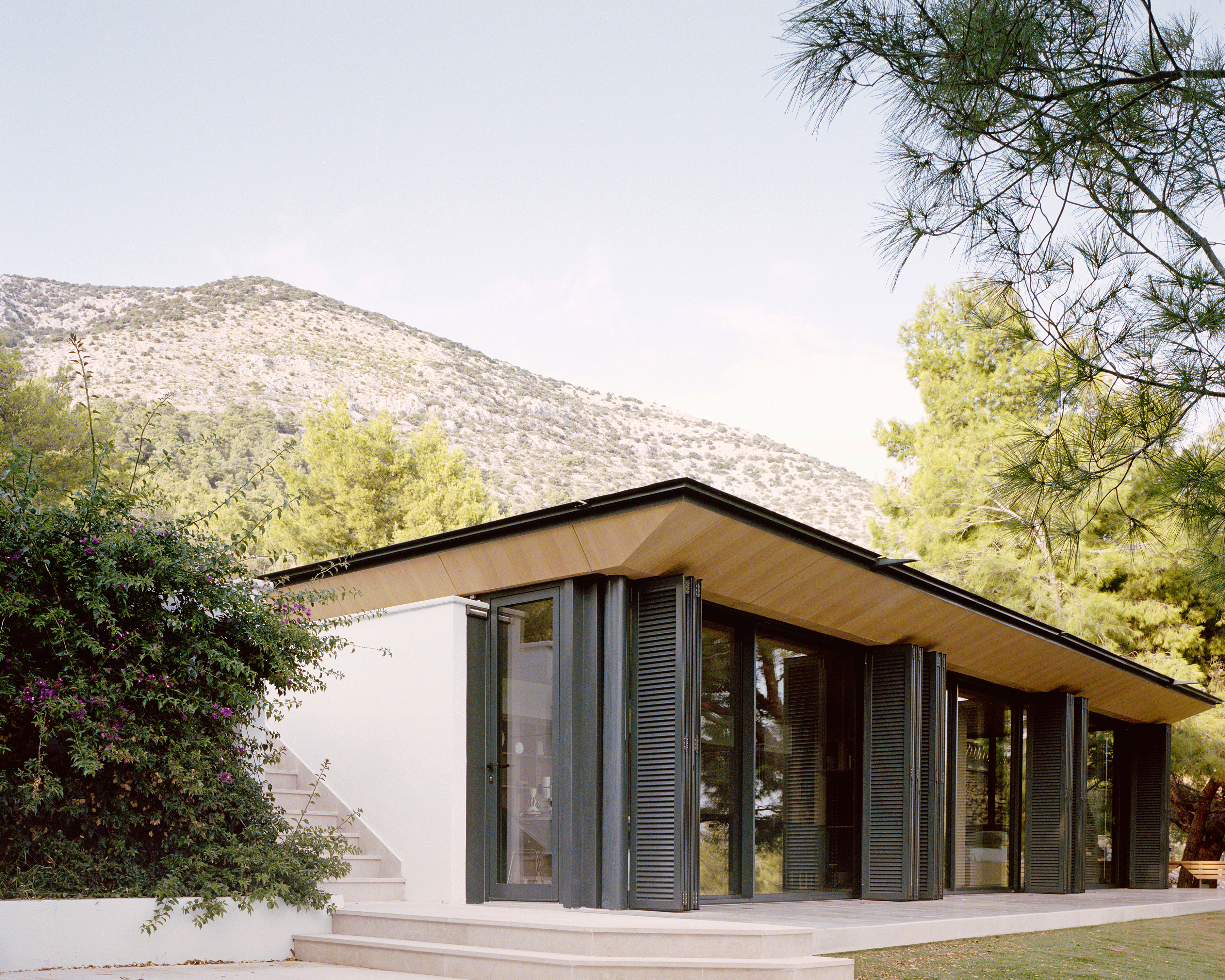 Sea House by Studio Bressan - Architizer