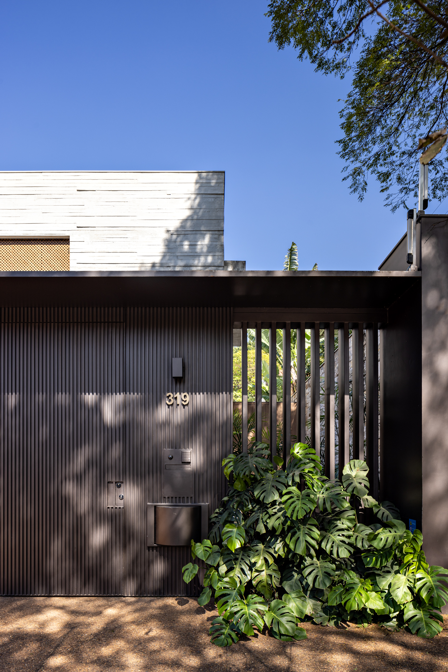 ZAPARA HOUSE by CAROLINA ROCCO | arquitetura - Architizer