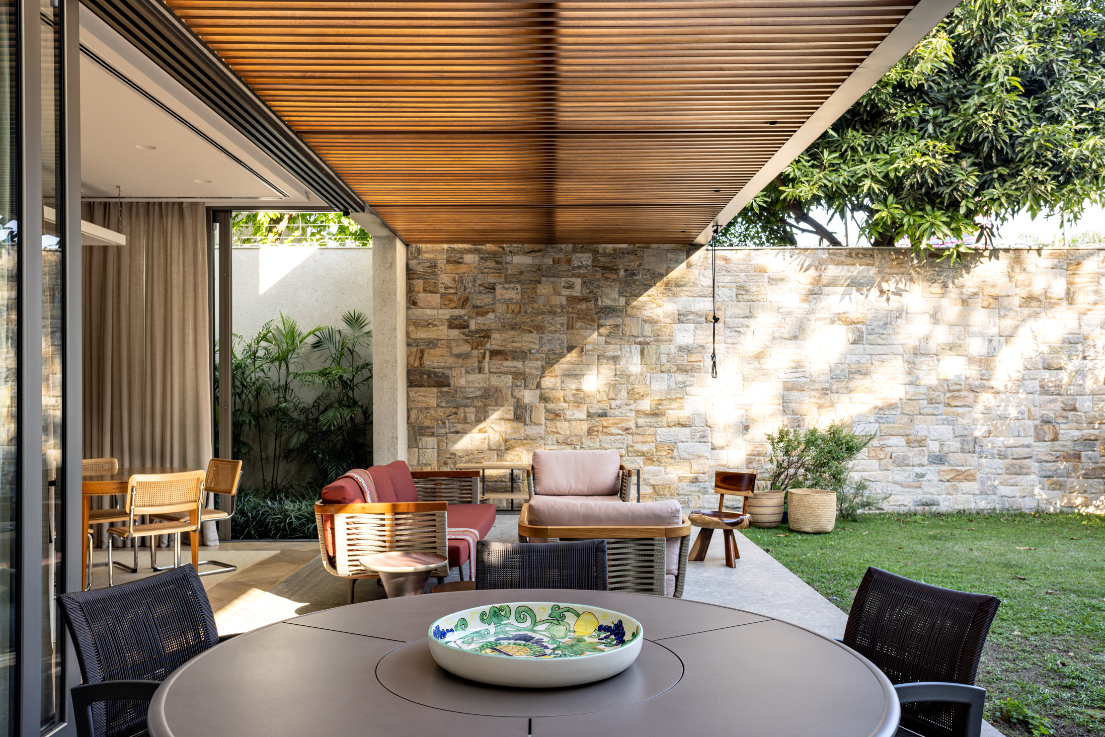 ZAPARA HOUSE by CAROLINA ROCCO | arquitetura - Architizer