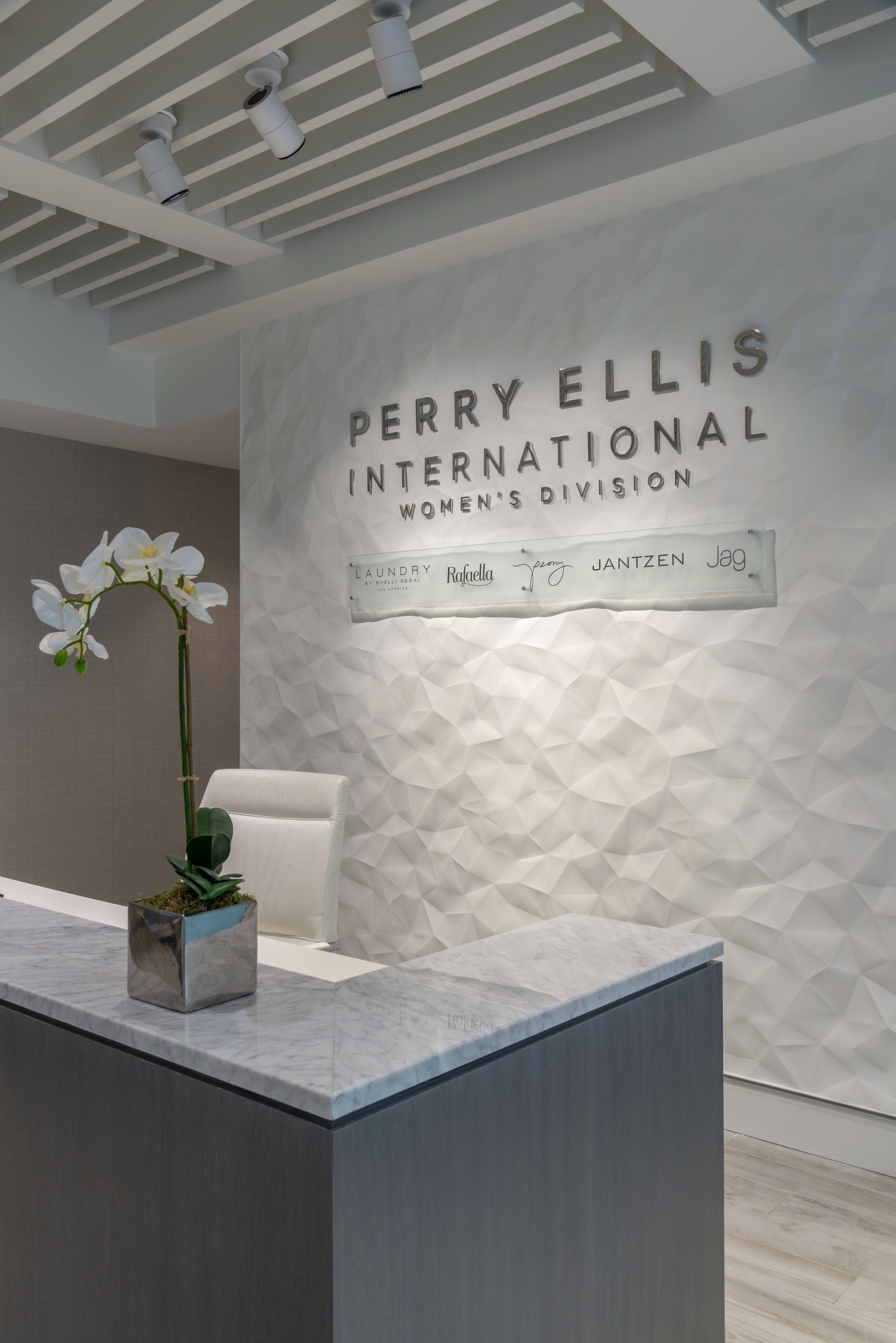 Laundry by Shelli Segal by GF55 Architects - Architizer