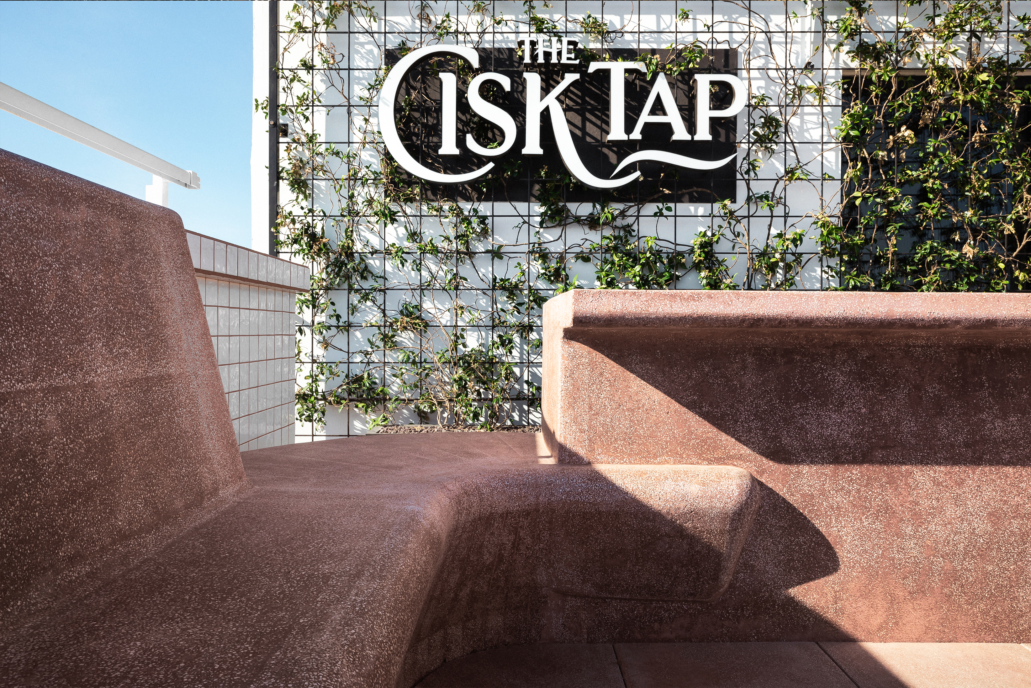 Simonds Farsons The Cisk Tap Bar by Openworkstudio - Architizer