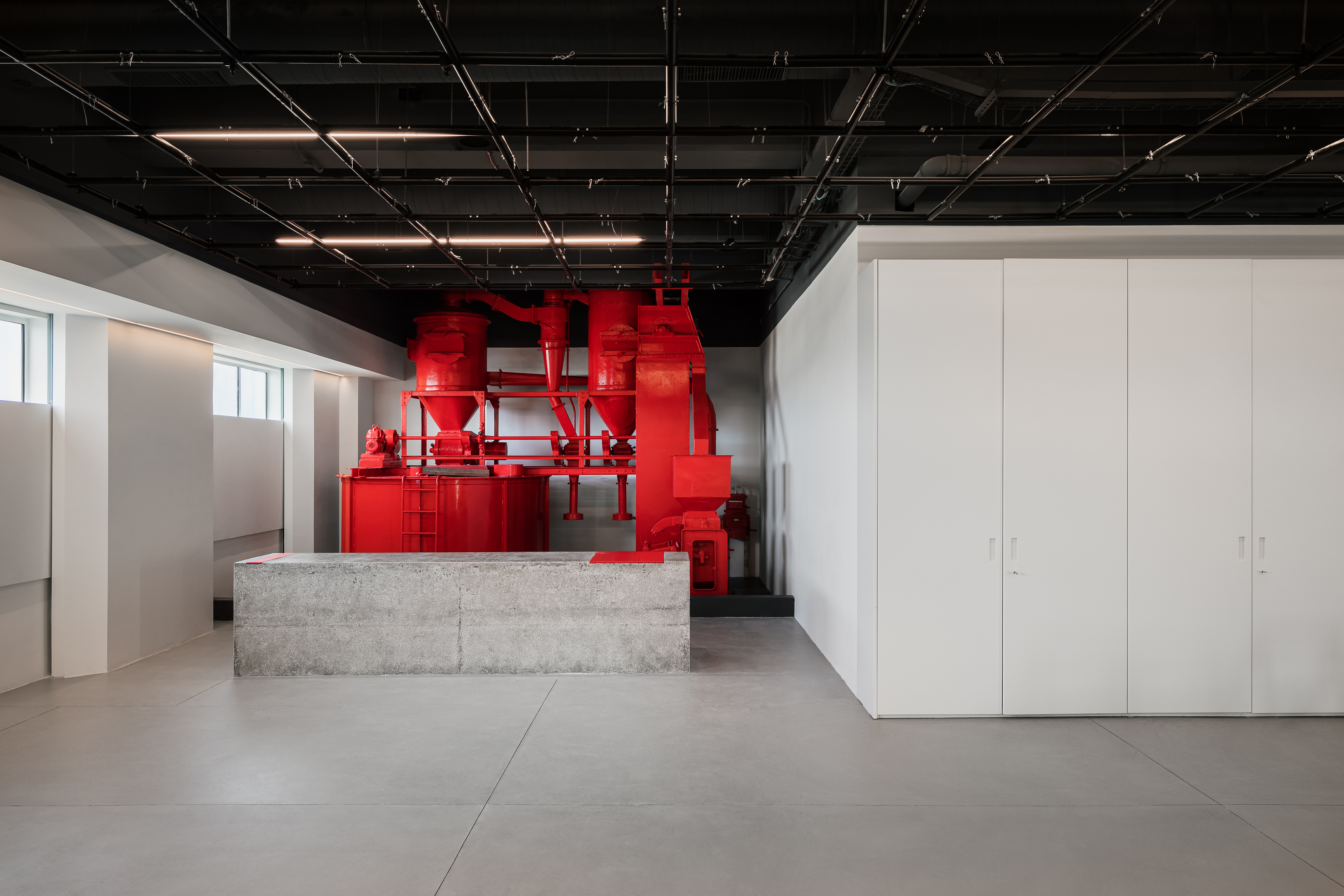 Simonds Farsons The Cisk Tap Bar by Openworkstudio - Architizer