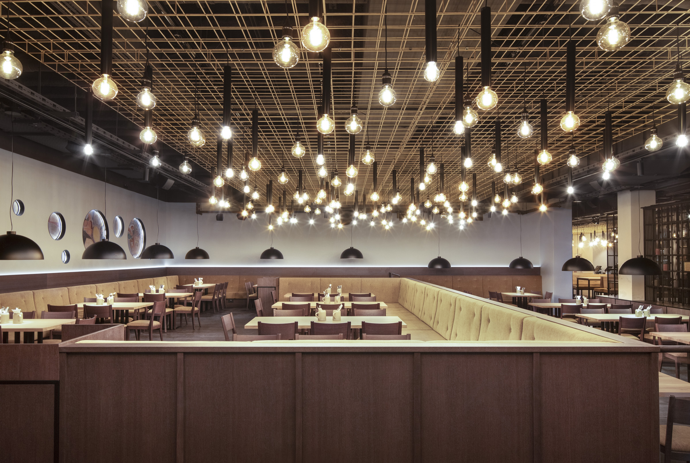 The Ratskeller - Traditional gastronomy in a modern interpretation by ...