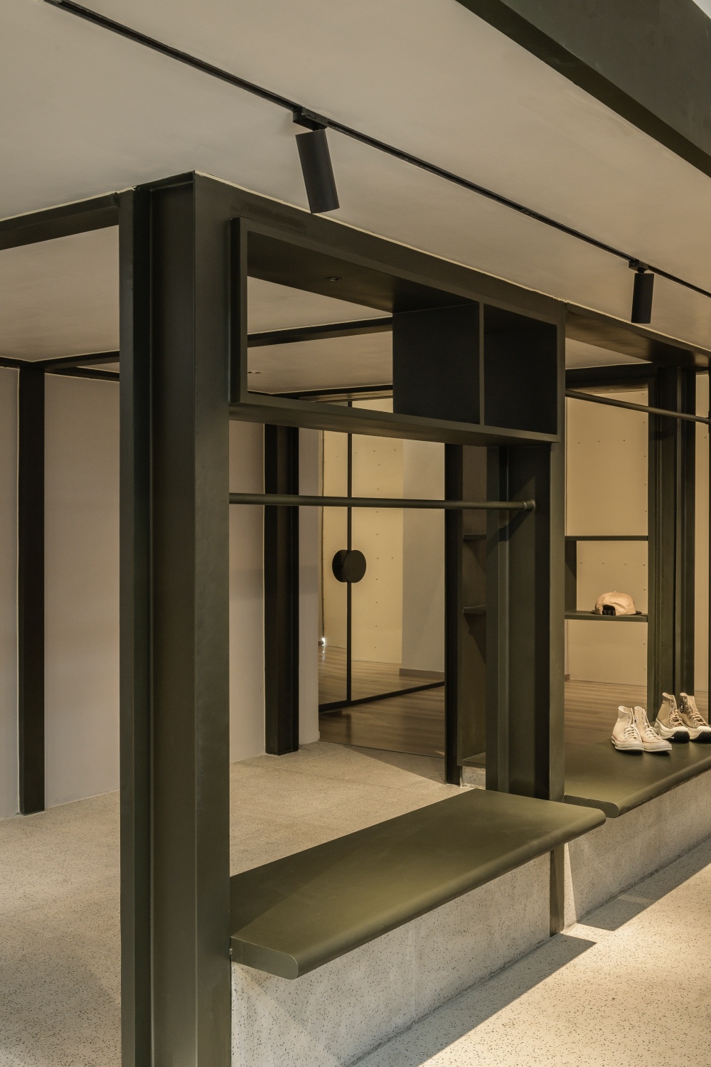 A Lab Under Vintage Roof: ALUMNI Chengdu Space Design by Fon Studio ...