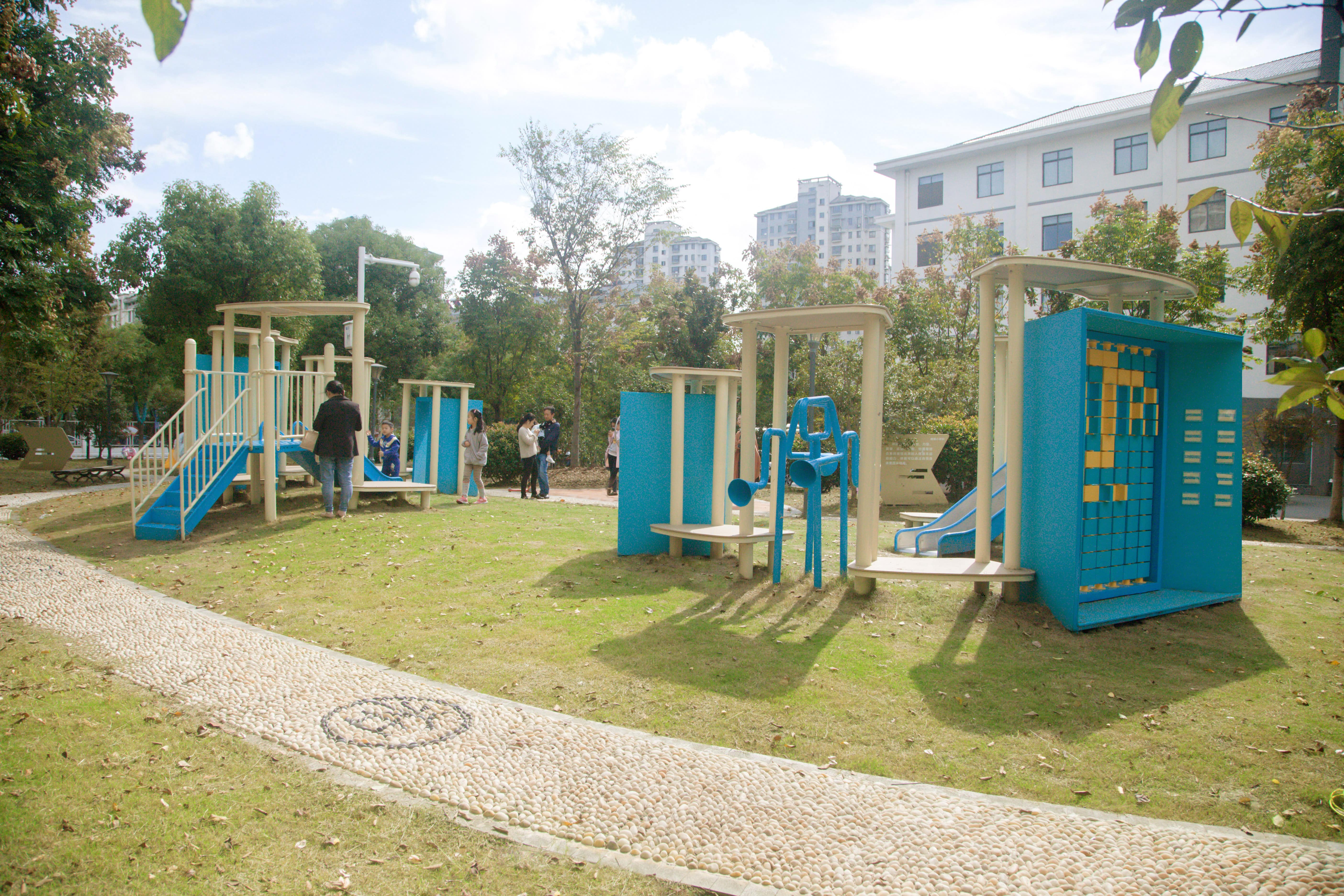 Child-friendly community bond park by Parallect Design - Architizer