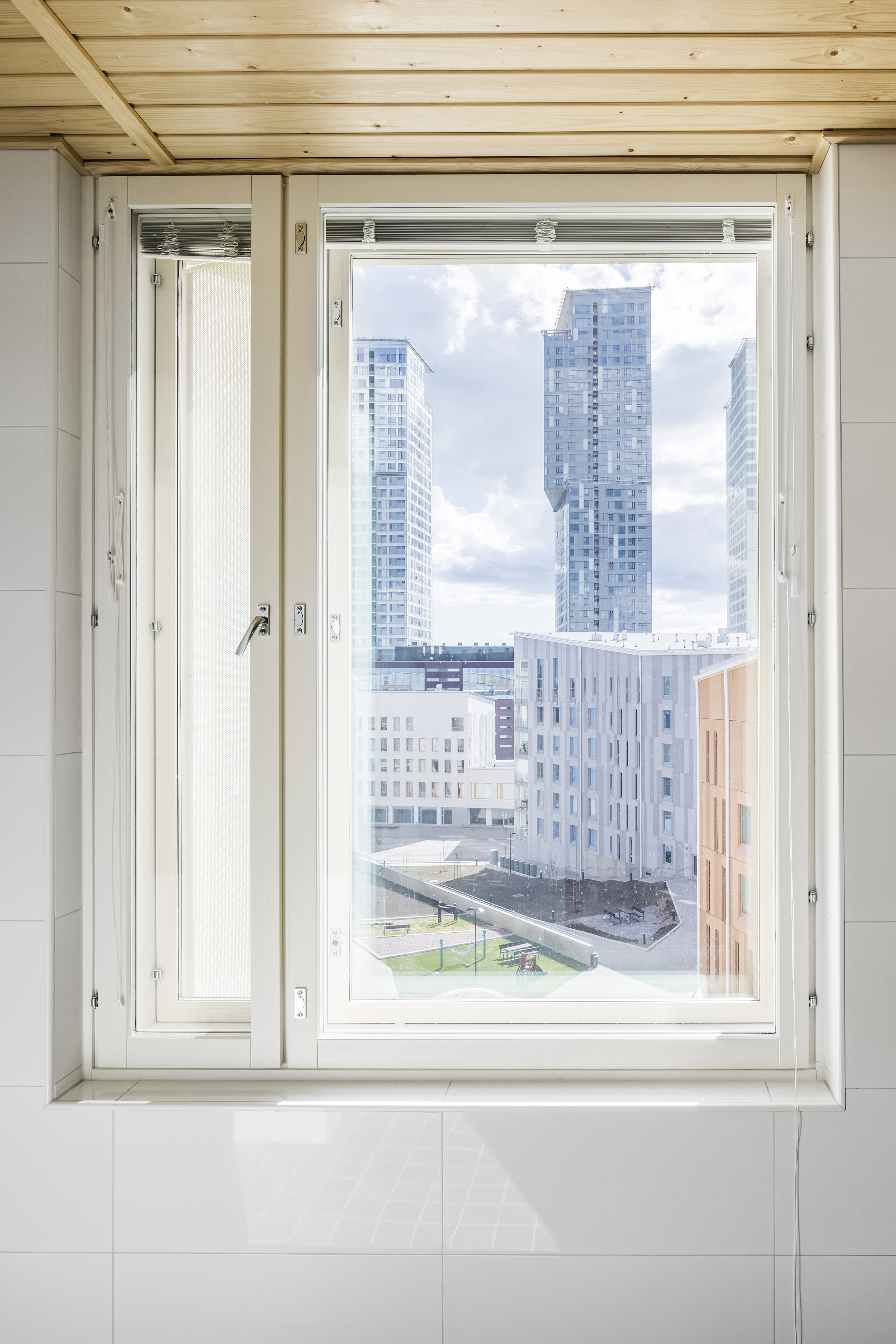 Atrain Housing Block by Kirsti Sivén & Asko Takala Arkkitehdit Oy ...