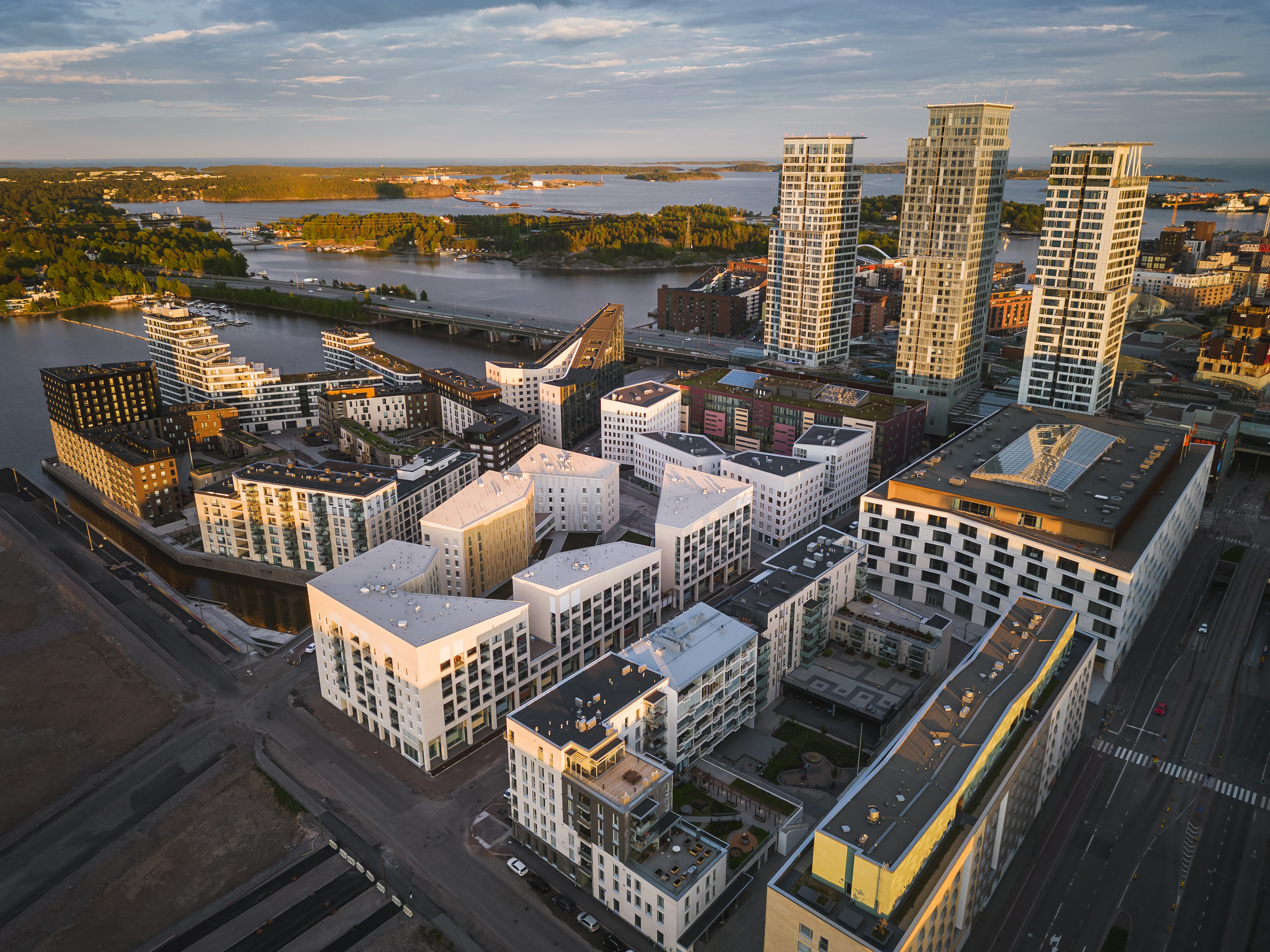 Atrain Housing Block by Kirsti Sivén & Asko Takala Arkkitehdit Oy ...