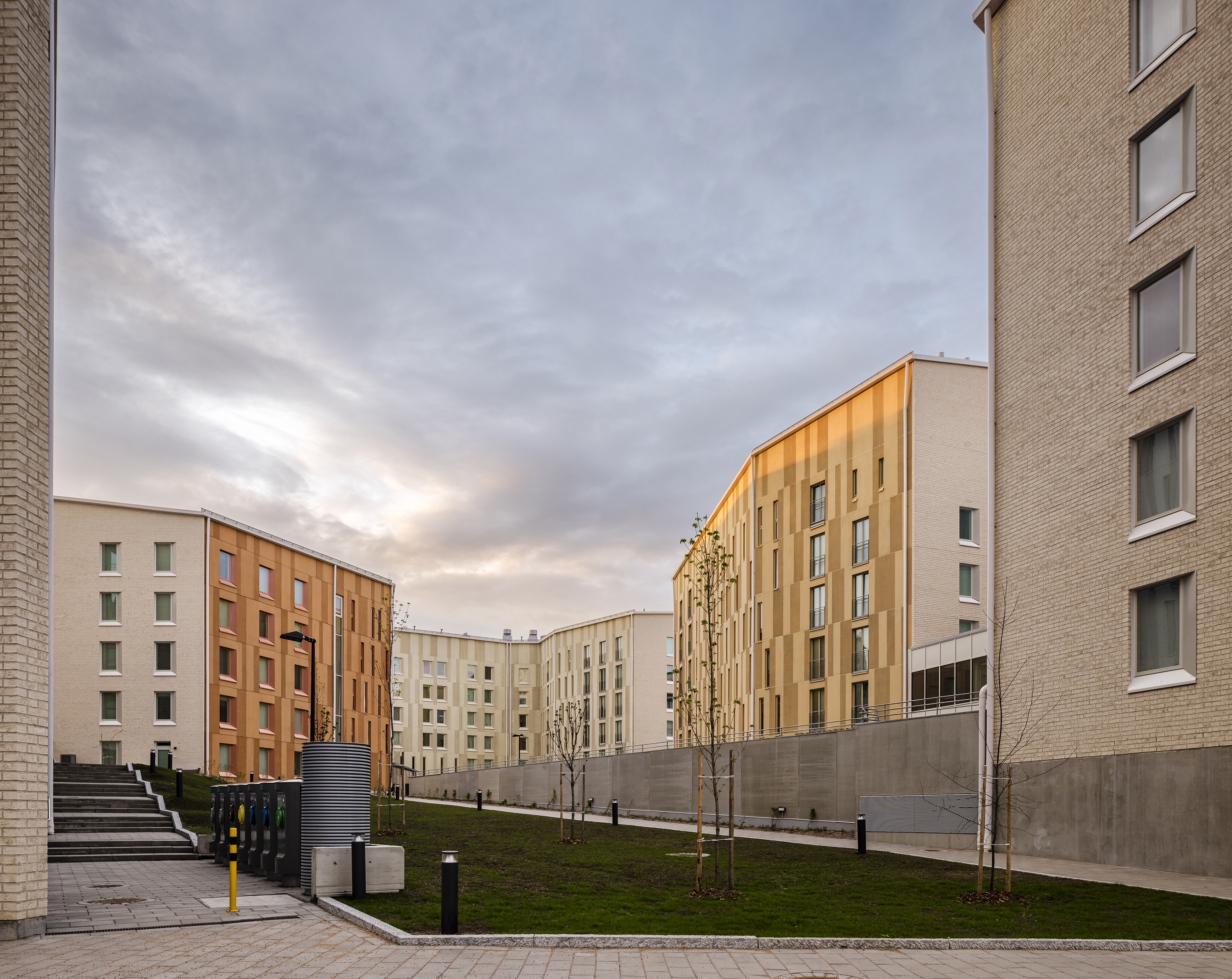 Atrain Housing Block by Kirsti Sivén & Asko Takala Arkkitehdit Oy ...