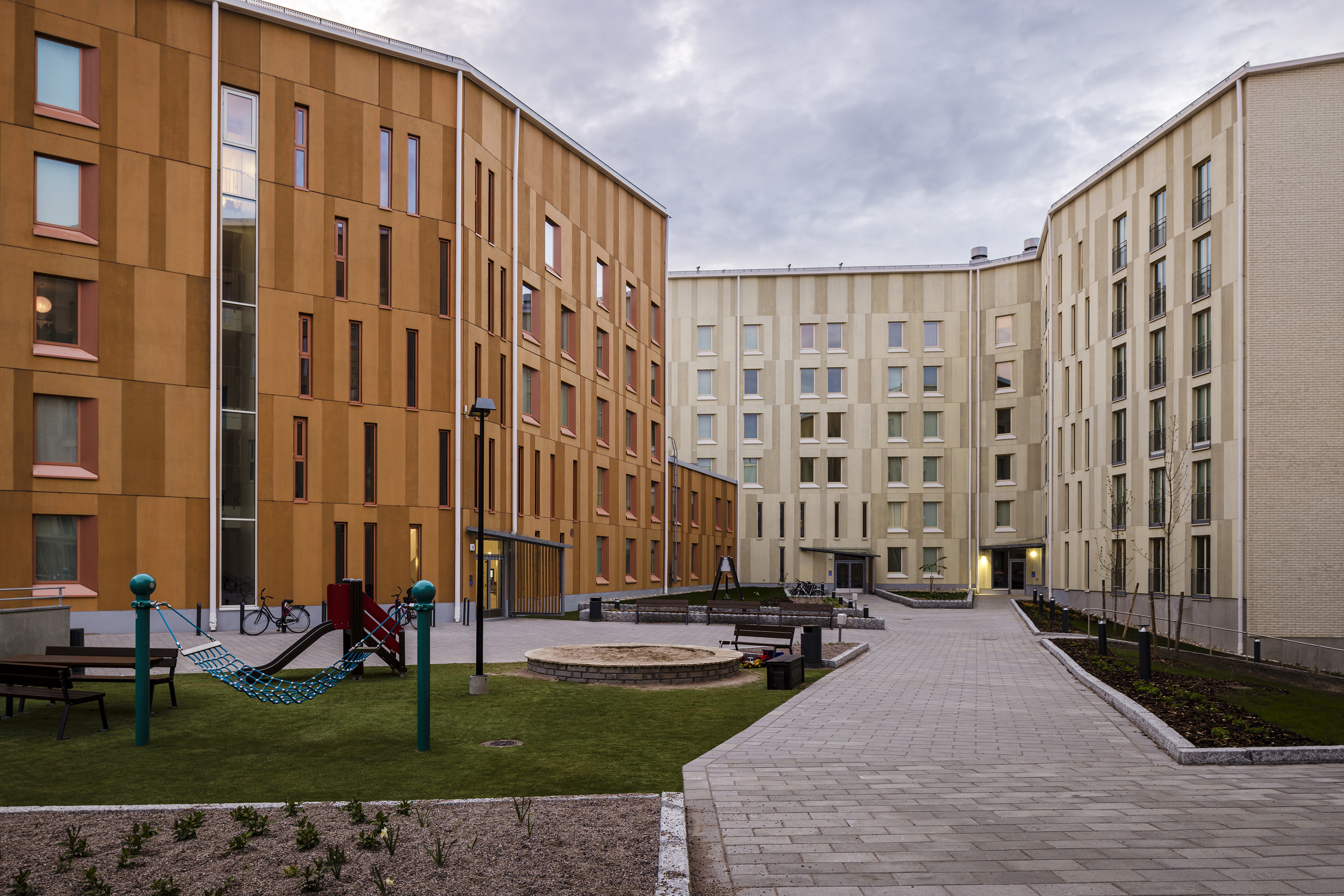 Atrain Housing Block by Kirsti Sivén & Asko Takala Arkkitehdit Oy ...