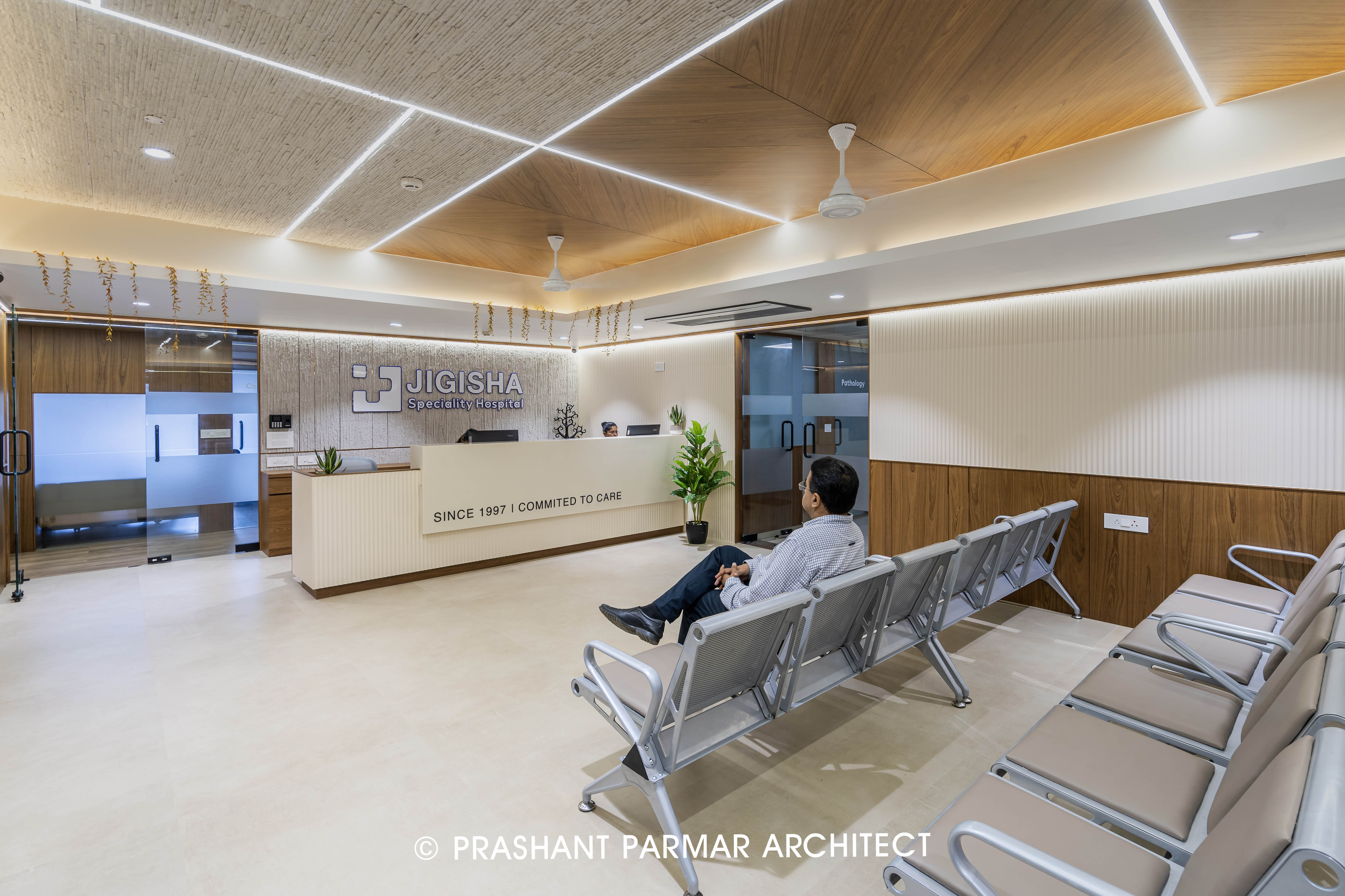 Modern Hospital Interior Design In Ahmedabad by Prashant Parmar ...