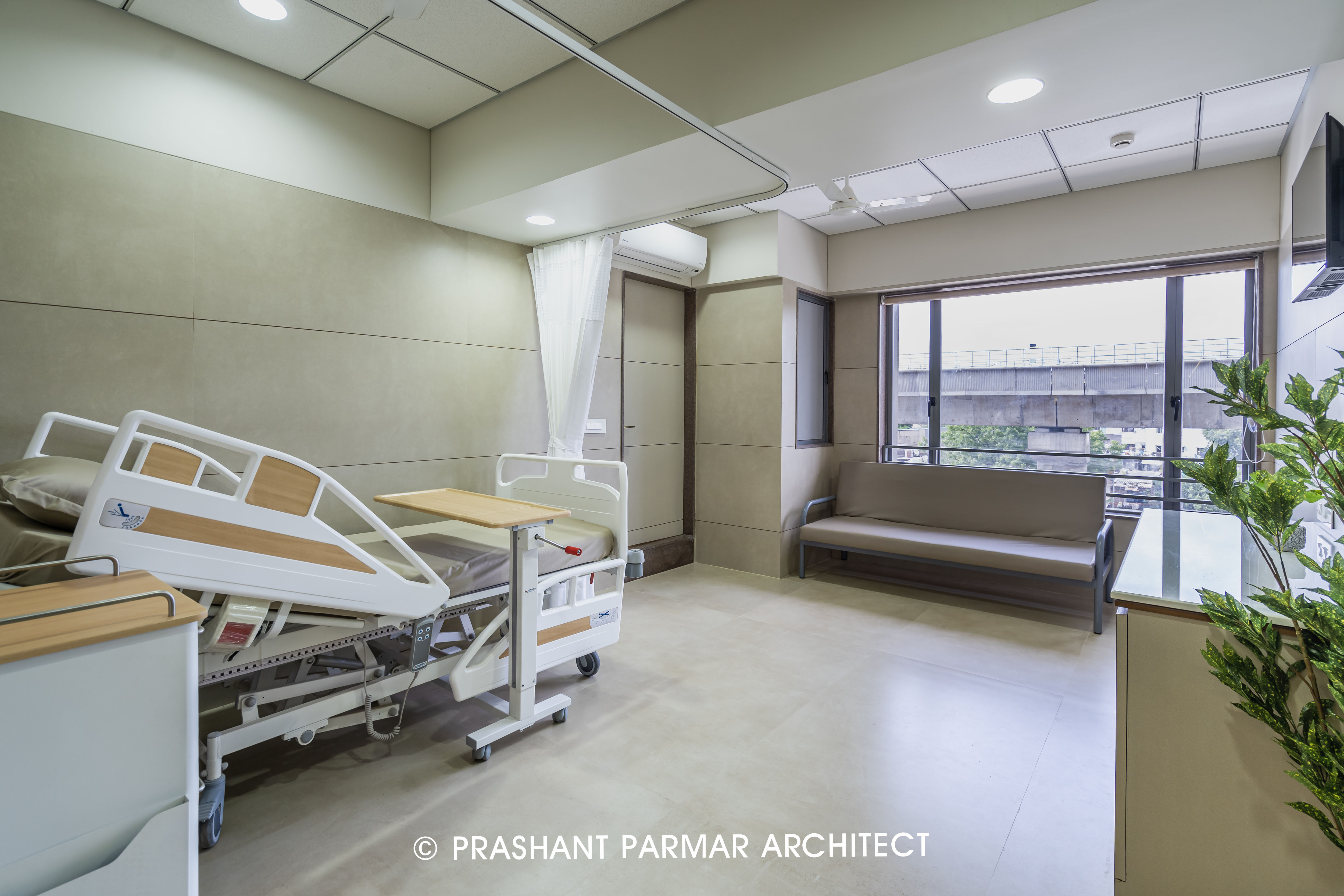 Modern Hospital Interior Design In Ahmedabad by Prashant Parmar ...
