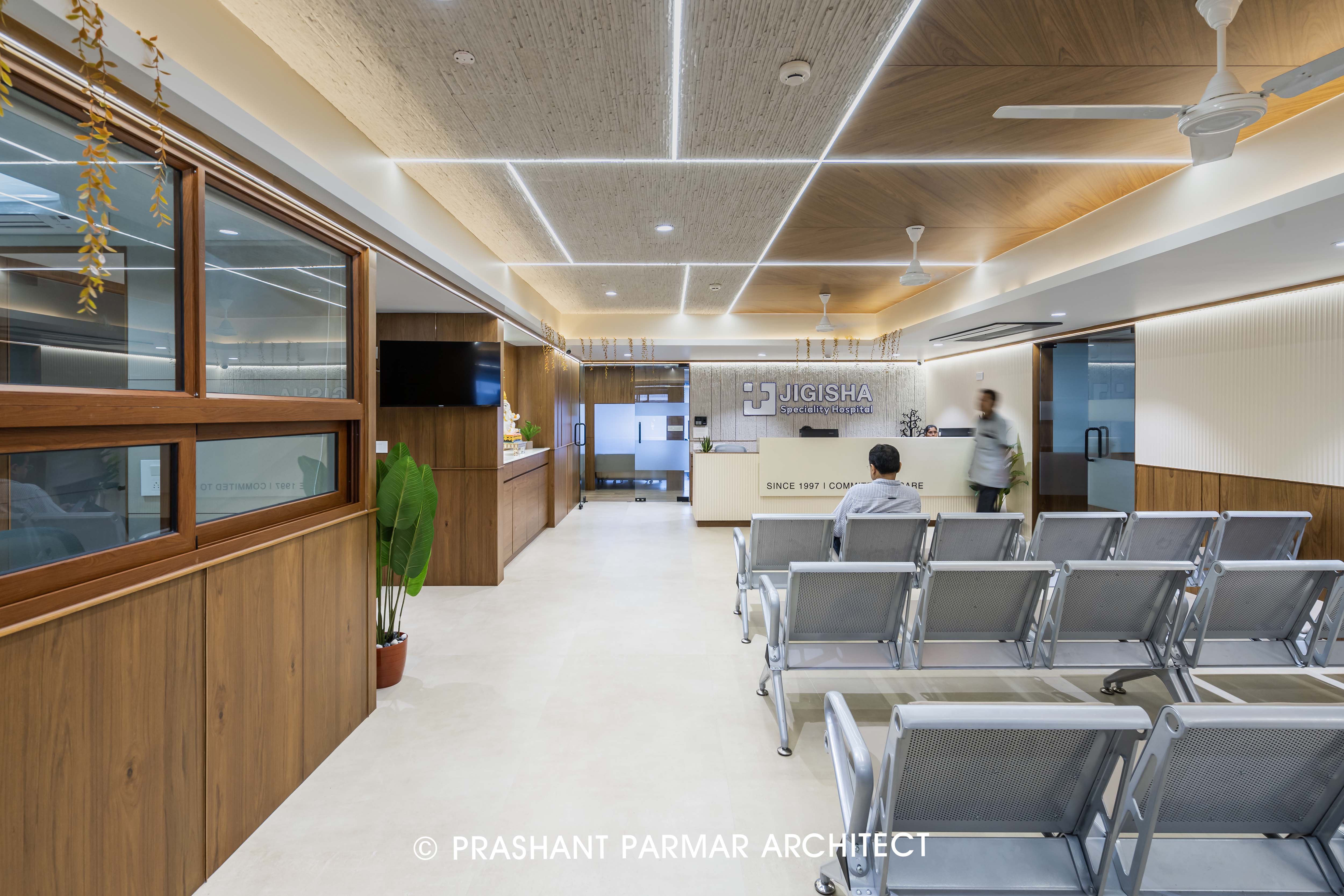 Modern Hospital Interior Design In Ahmedabad by Prashant Parmar ...