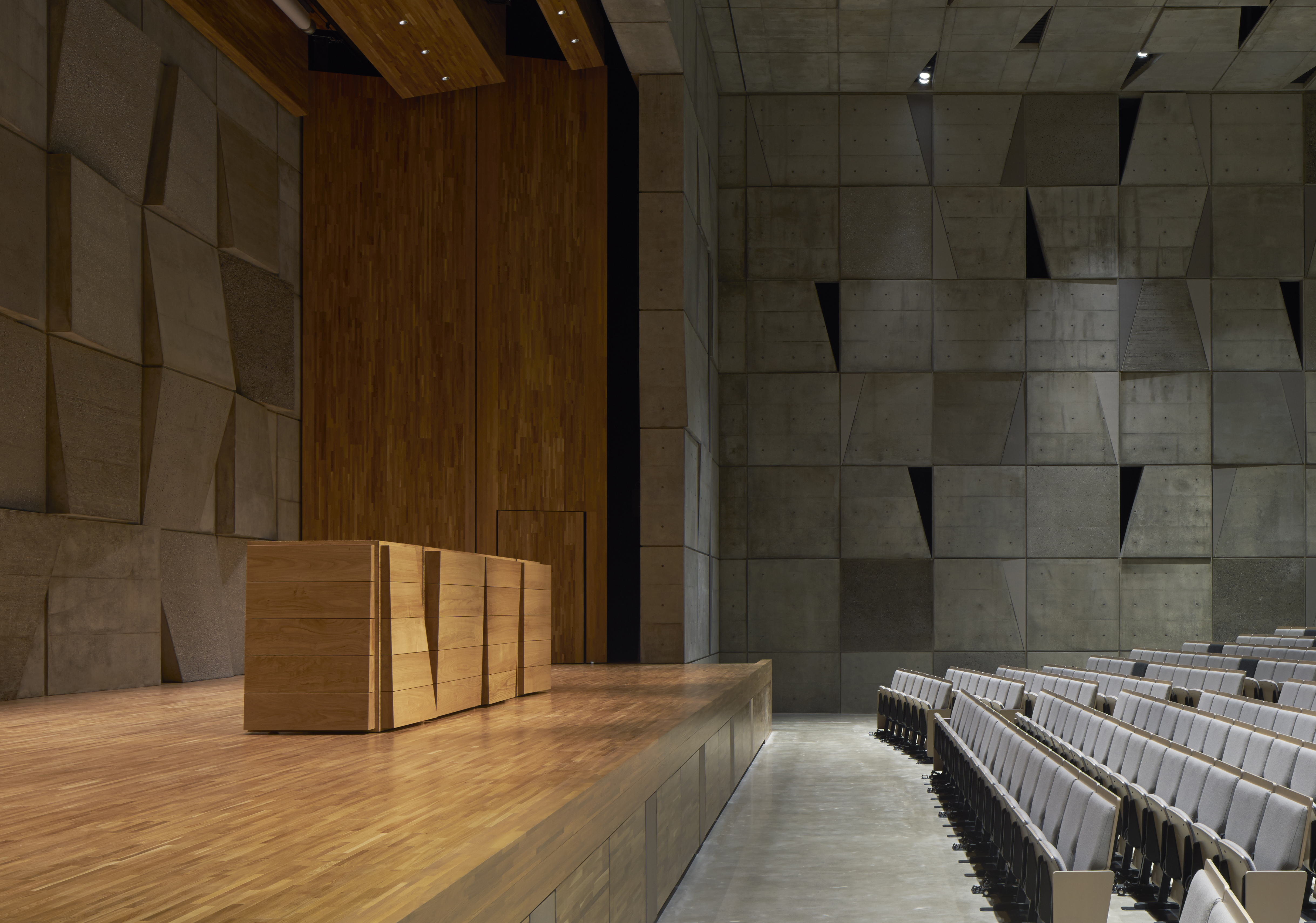 Waseda University Senior High School Auditorium by NIKKEN SEKKEI LTD ...