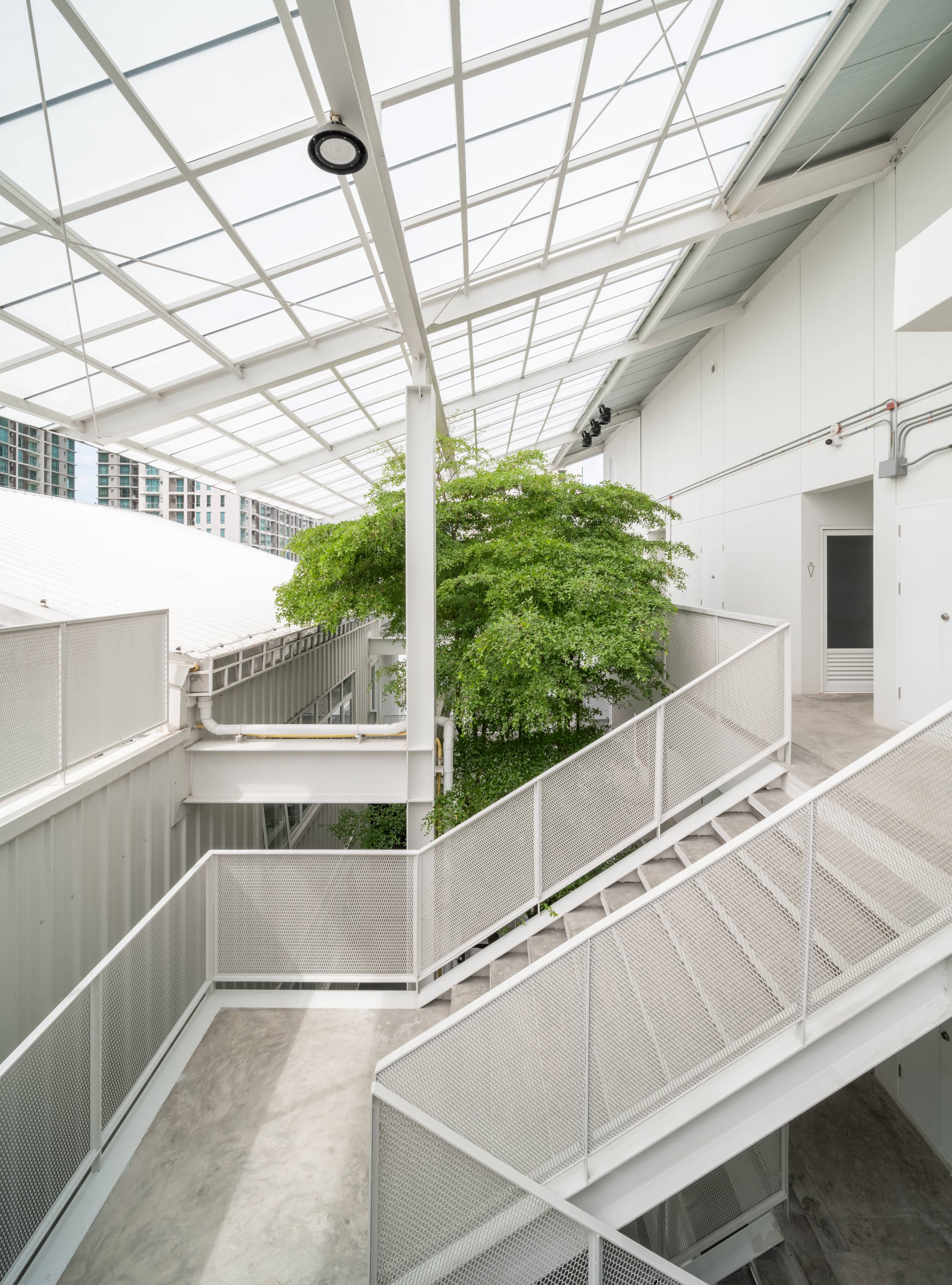 Pu-Hai Properties Building by AOMO(Architecture of My Own) - Architizer