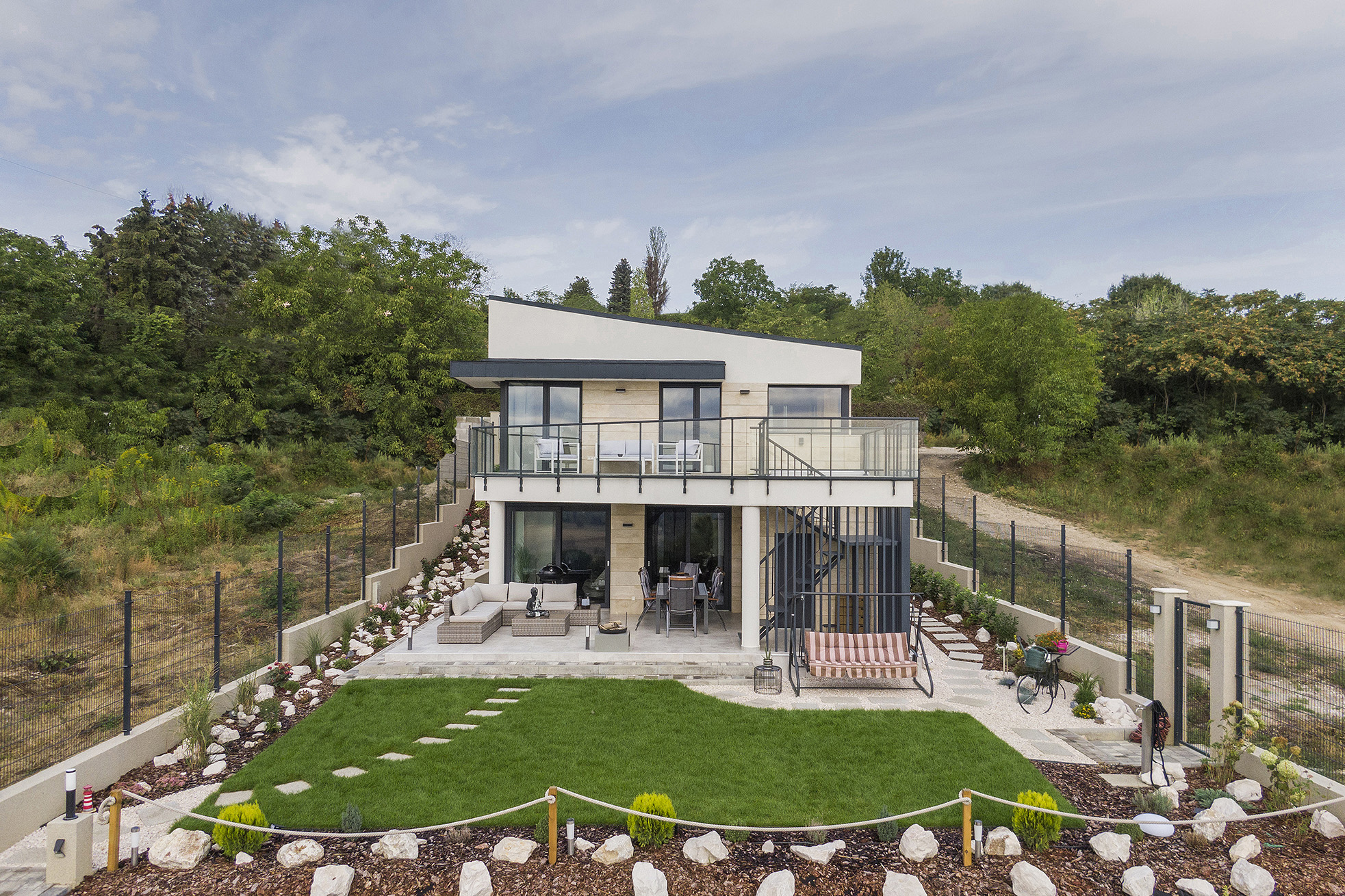 Prism House by Barsony Design Studio - Architizer