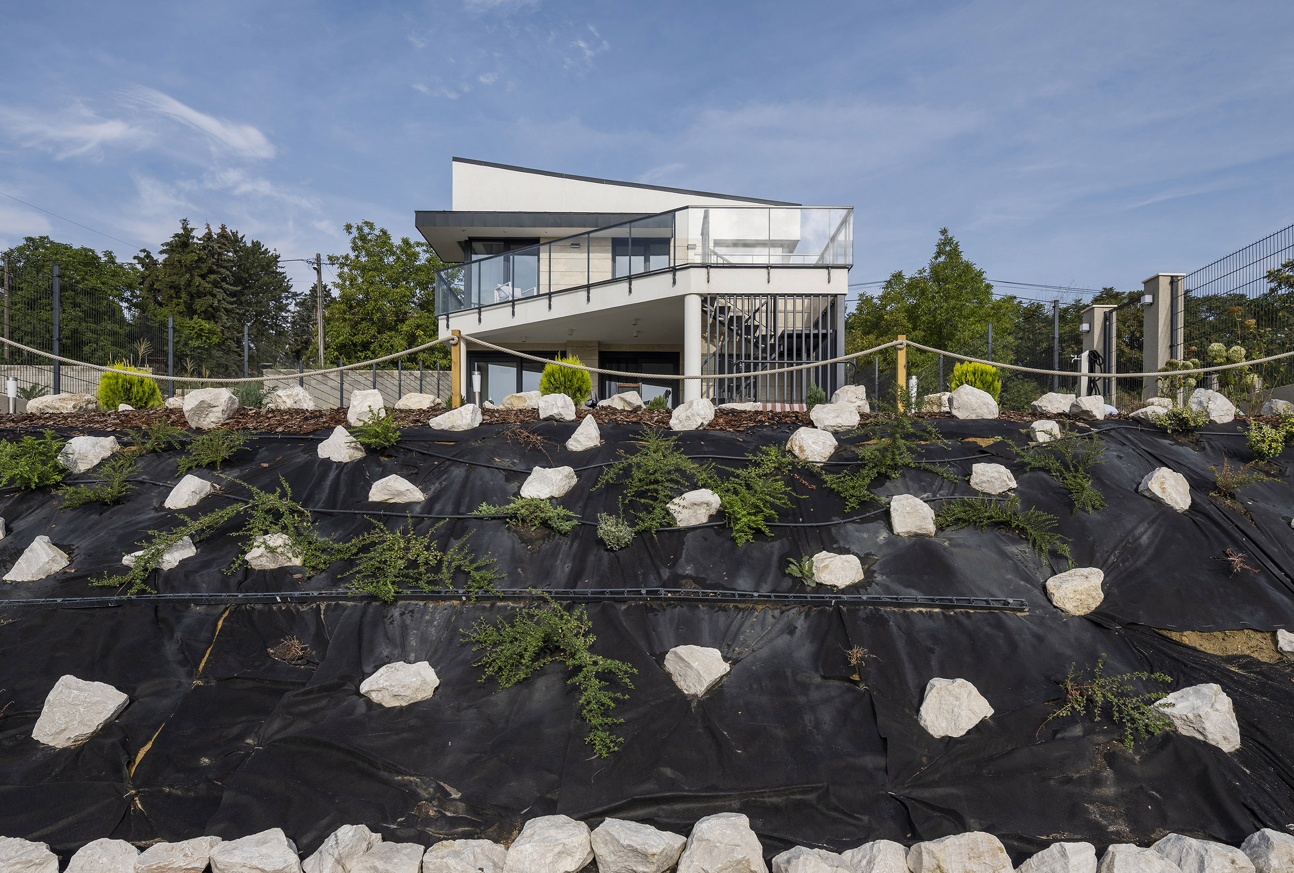 Prism House by Barsony Design Studio - Architizer