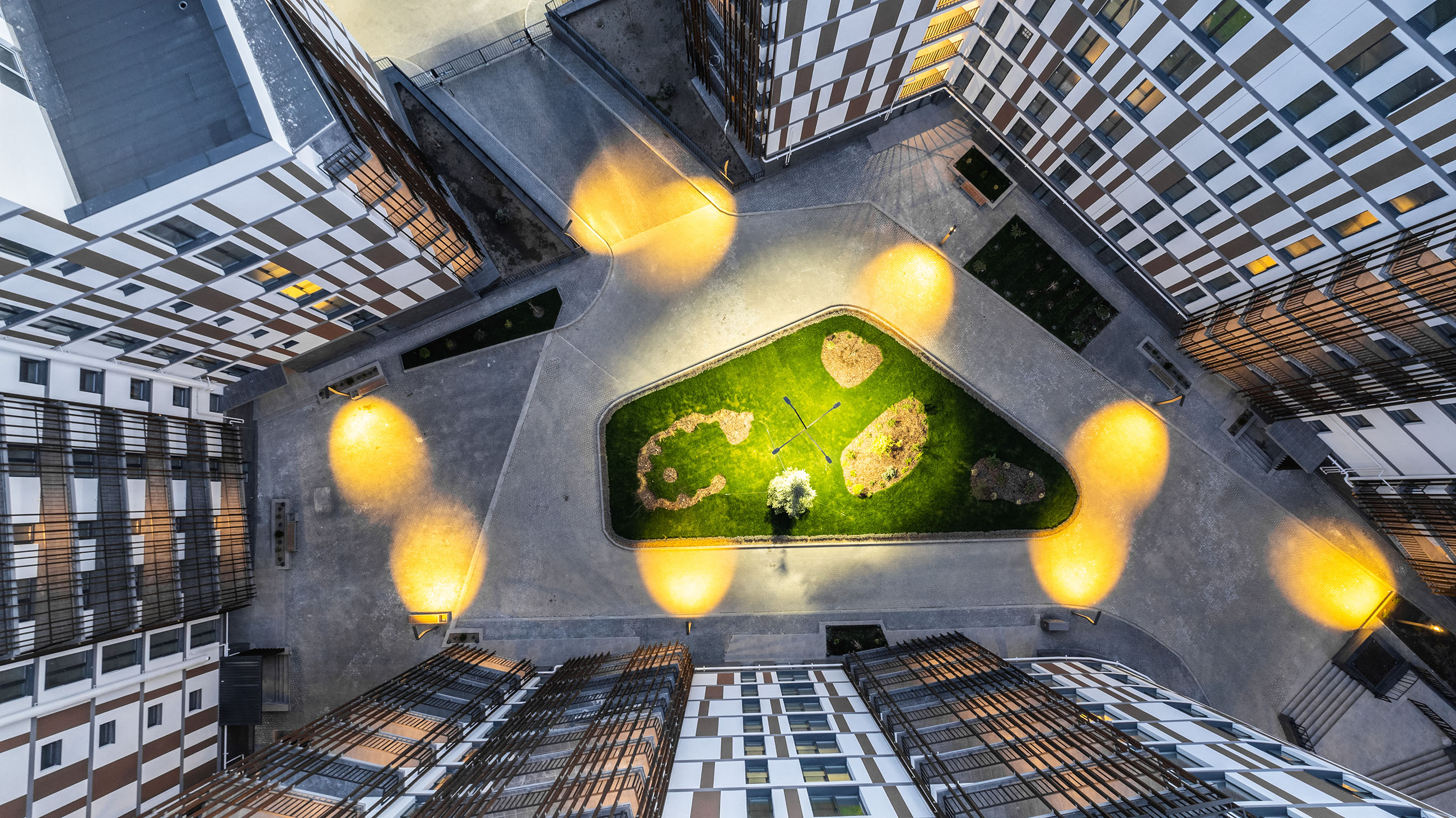 TORO CENTER – MULTIFUNCTIONAL HYBRID COMPLEX by AB+Partners - Architizer