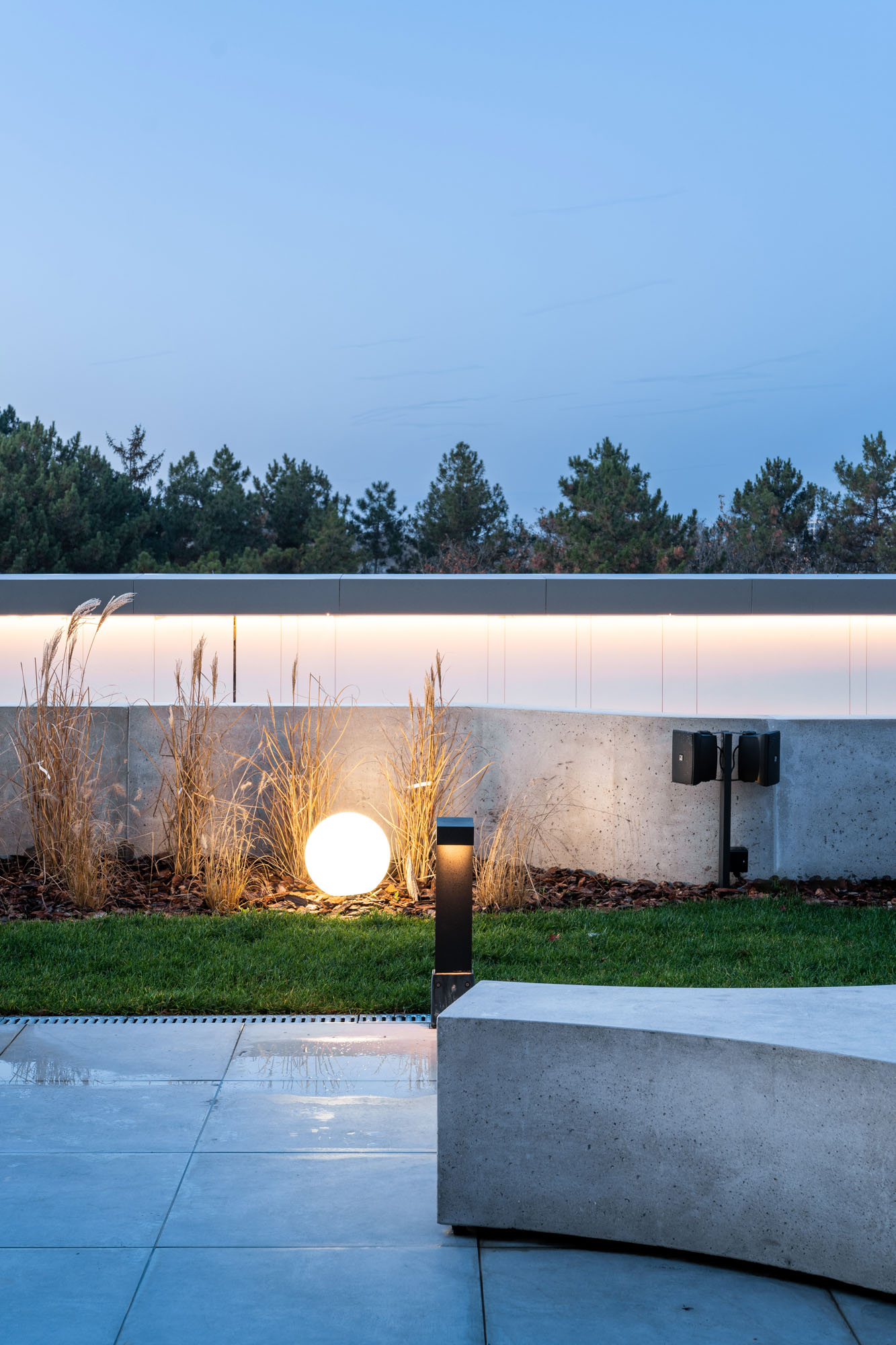 TORO CENTER – MULTIFUNCTIONAL HYBRID COMPLEX by AB+Partners - Architizer