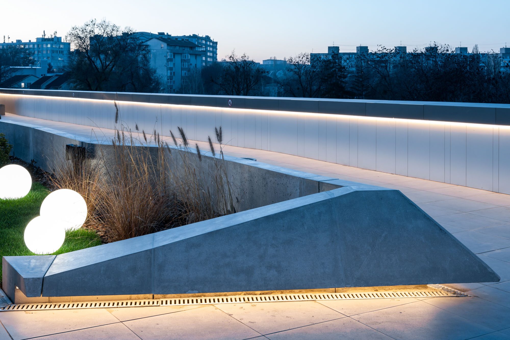 TORO CENTER – MULTIFUNCTIONAL HYBRID COMPLEX by AB+Partners - Architizer