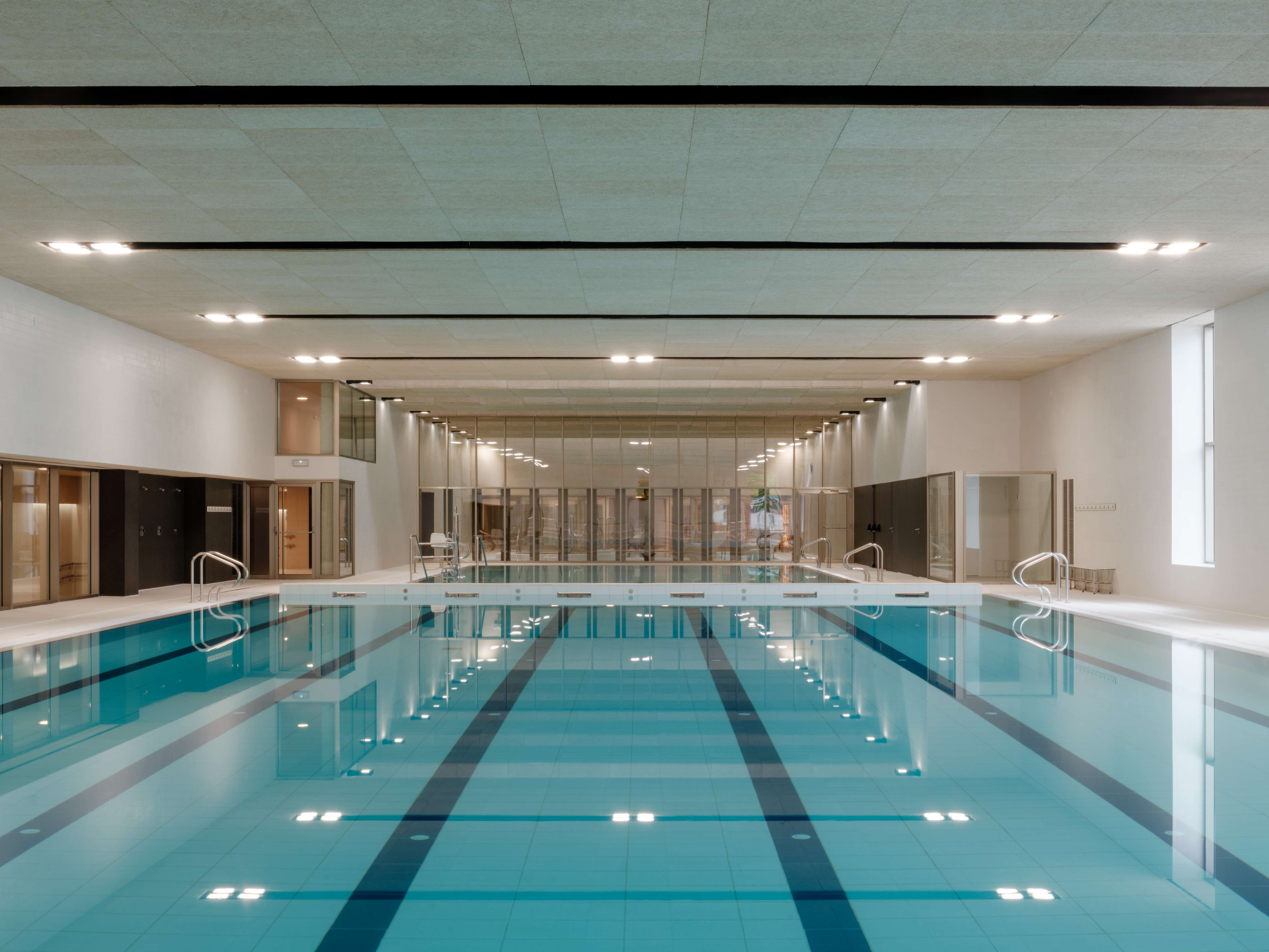 Renovation and extension of indoor swimming pools and squash courts at ...