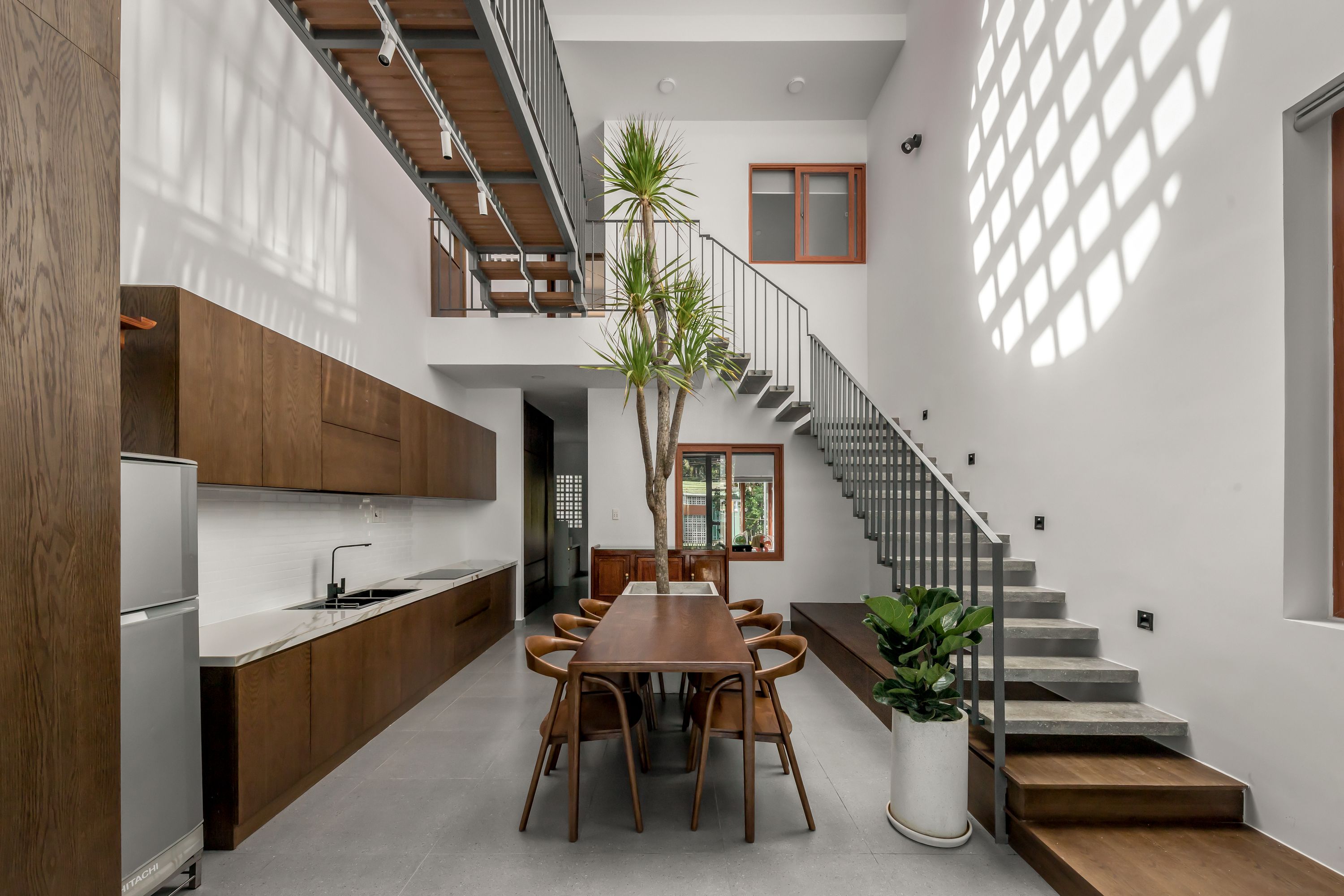 Sun house by Space+ Architecture - Architizer
