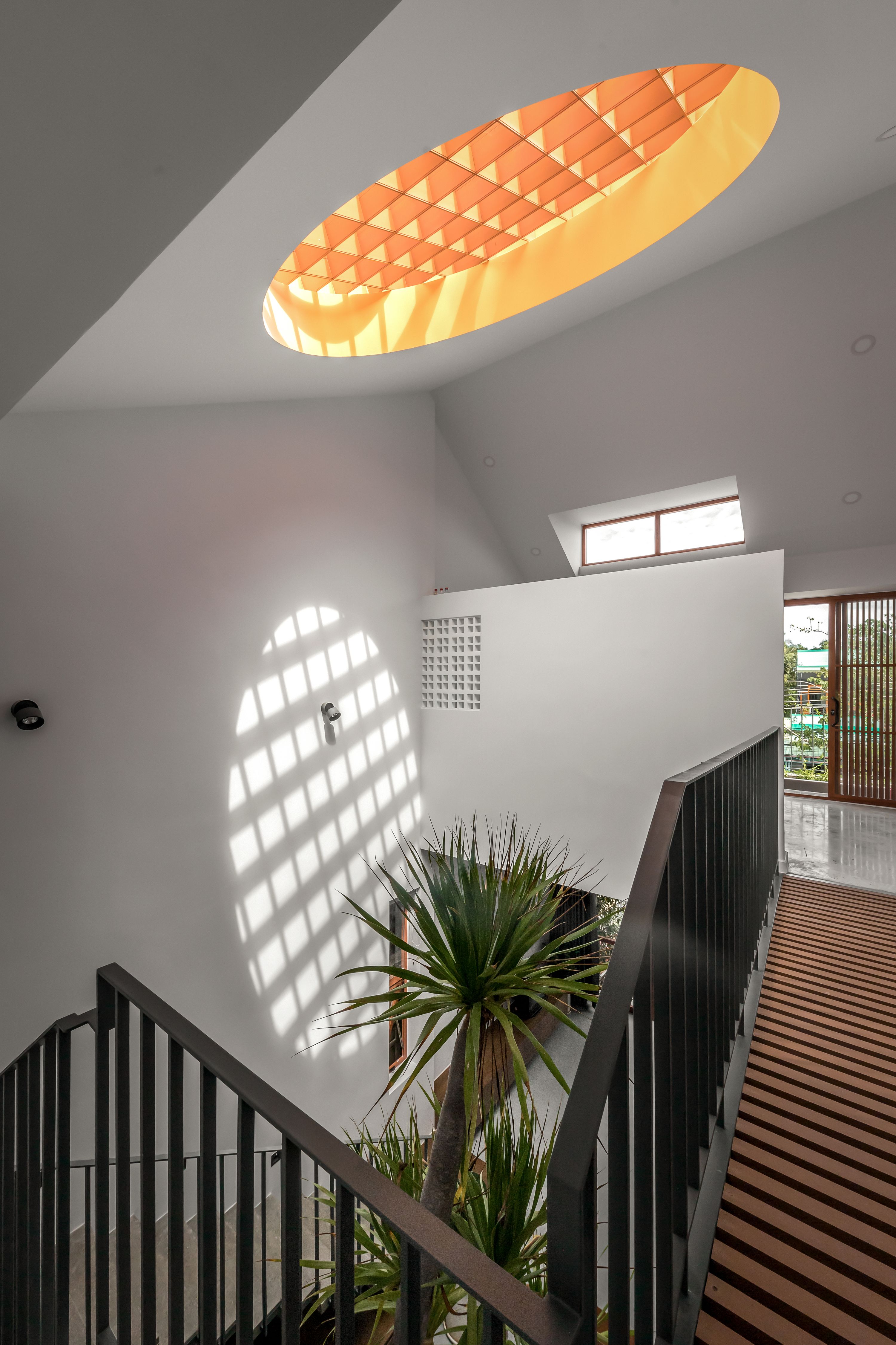 Sun house by Space+ Architecture - Architizer