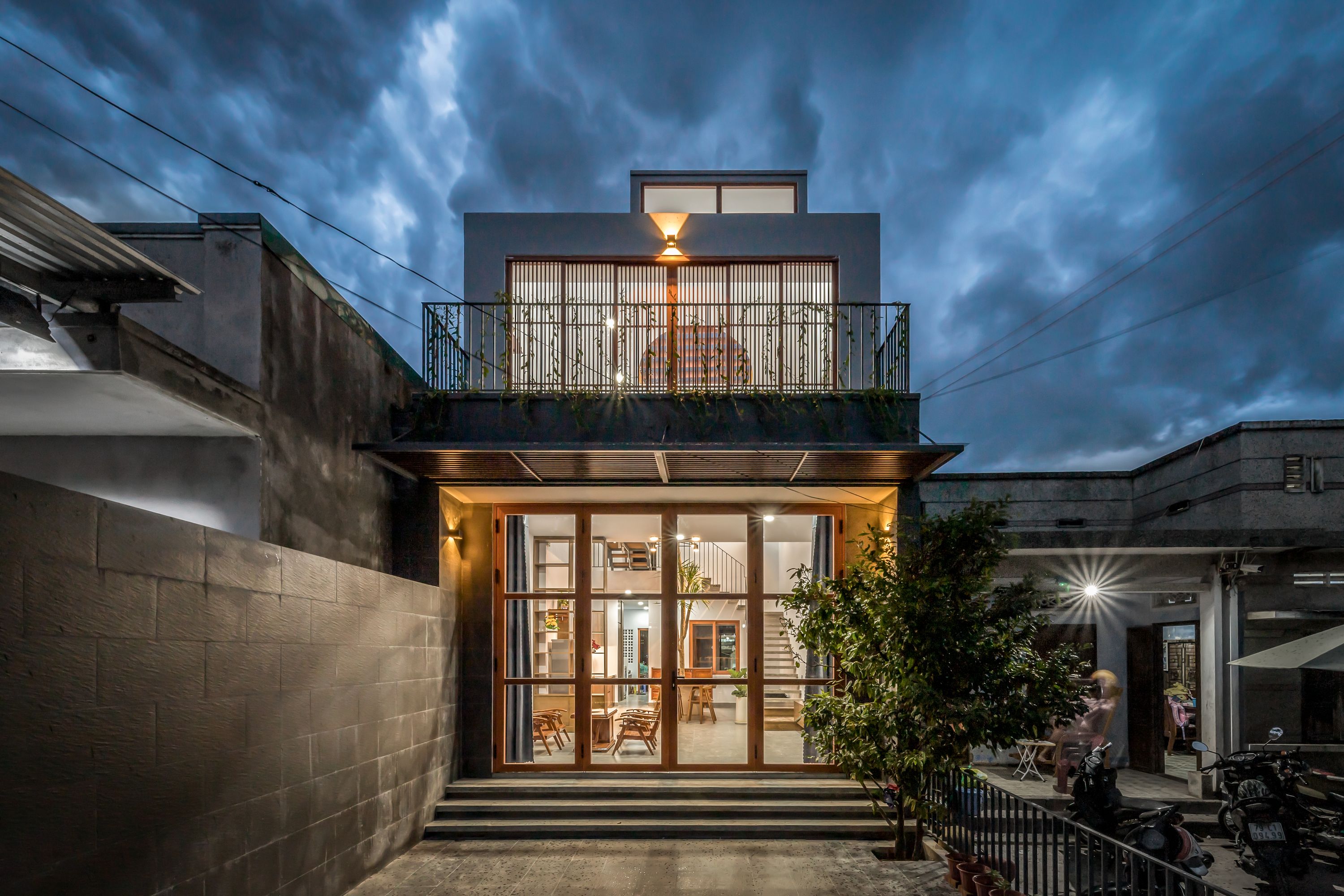 Idea 3586342: Sun house by Space+ Architecture in Vietnam - Architizer