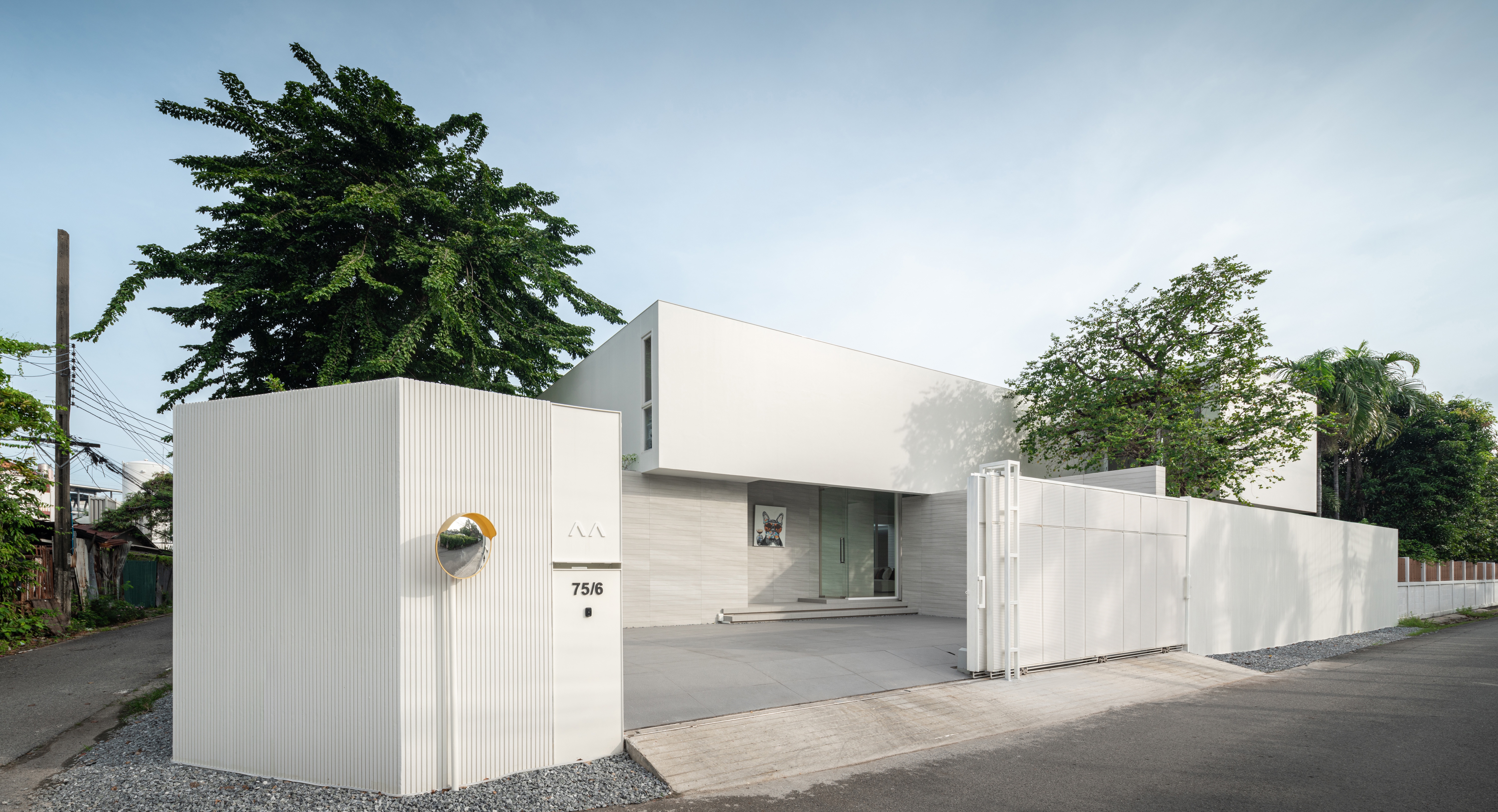 TJ House by one and a half architects - Architizer