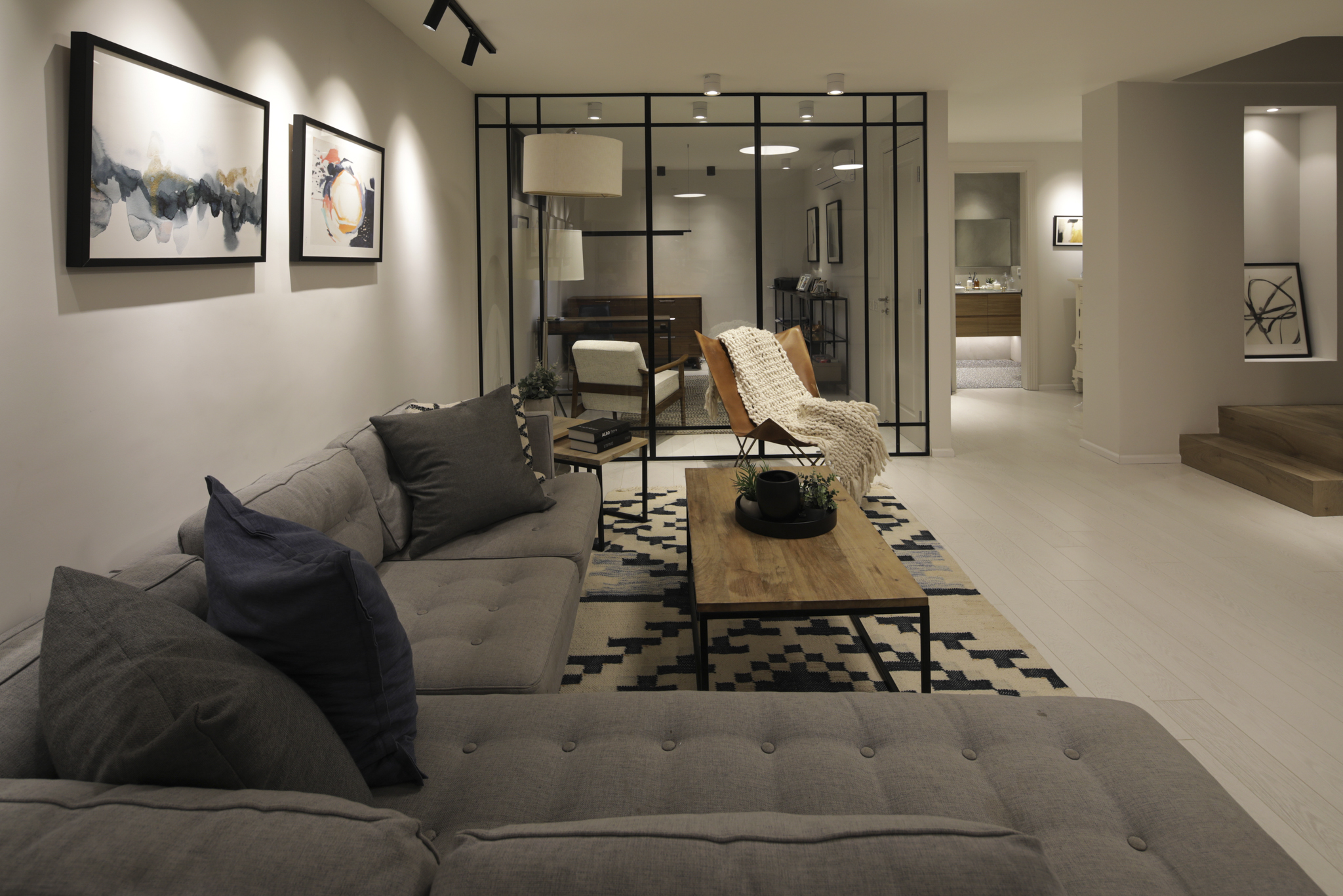 American Style in an Israeli Location by Karen Maimon - Interior design ...