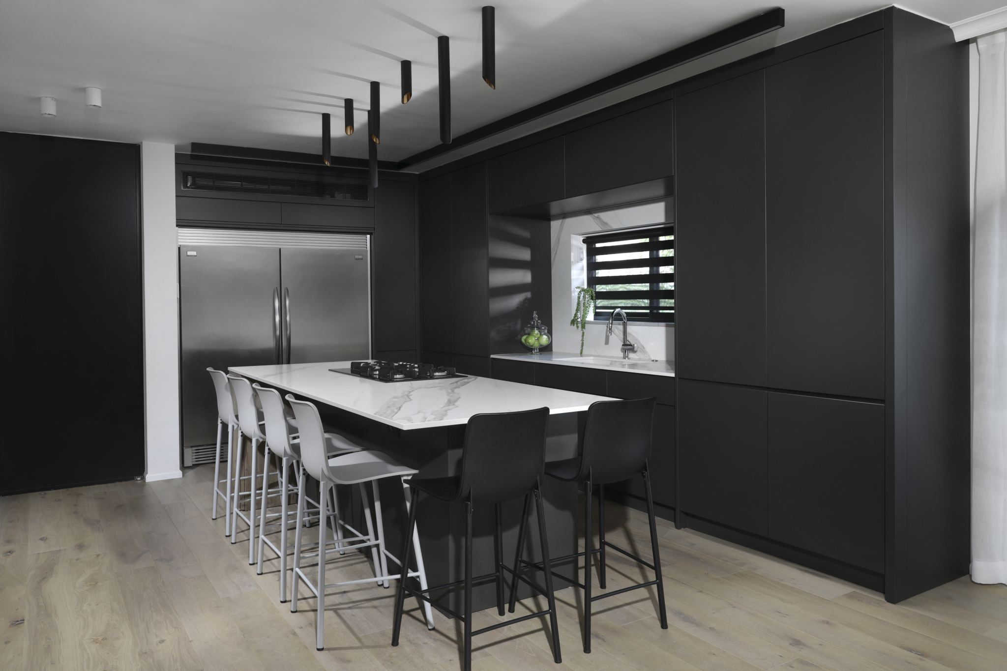 American Style in an Israeli Location by Karen Maimon - Interior design ...