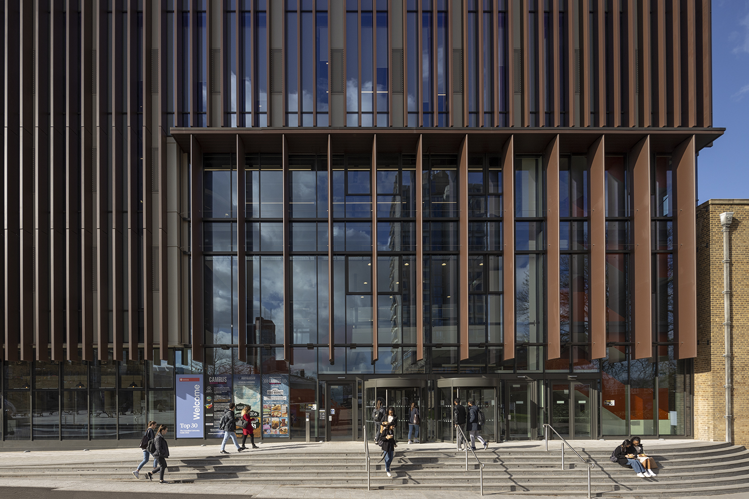 Percy Gee East Wing University of Leicester by Shepheard Epstein Hunter ...