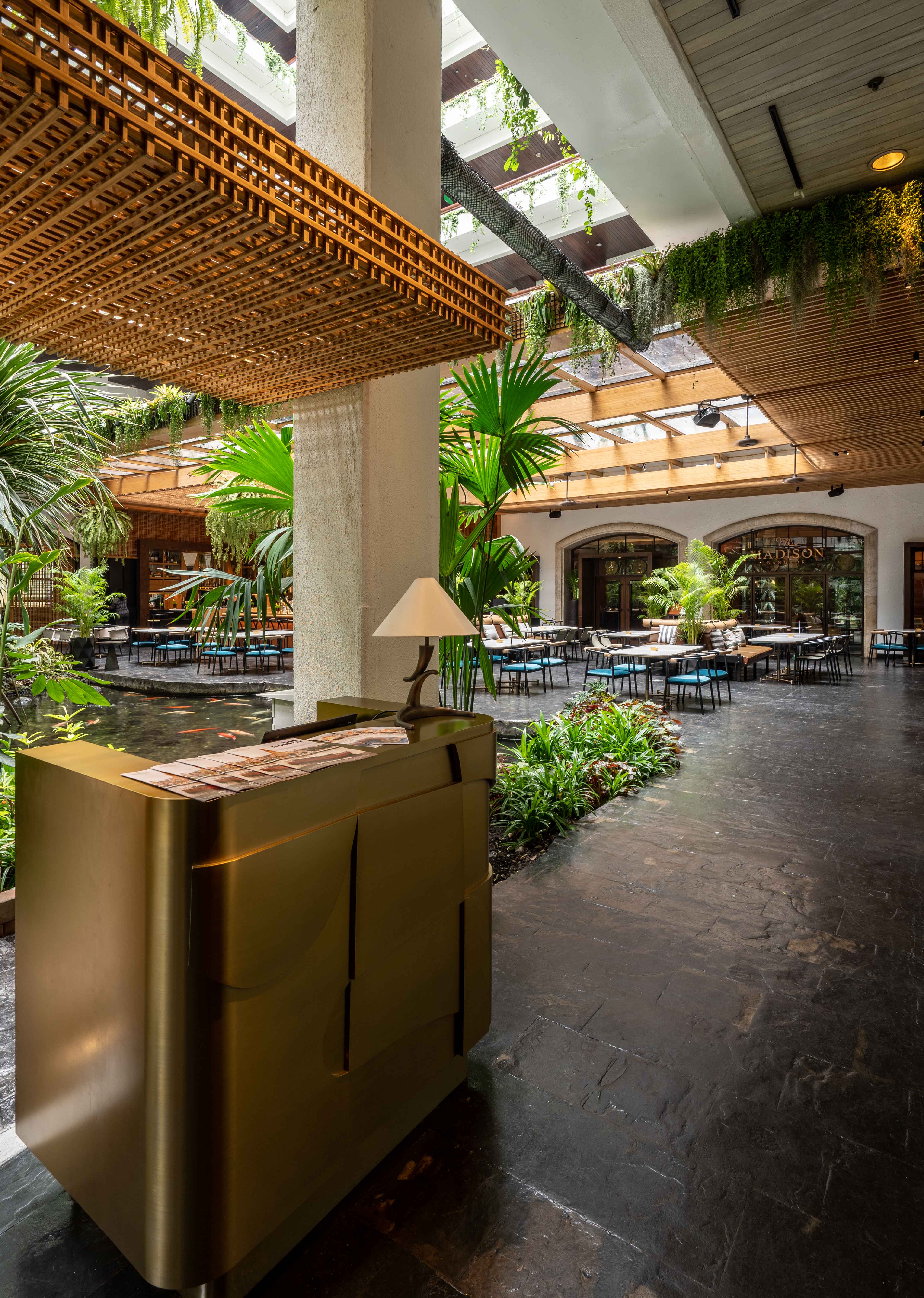 Aqua Bar Bangkok by orbit design studio - Architizer