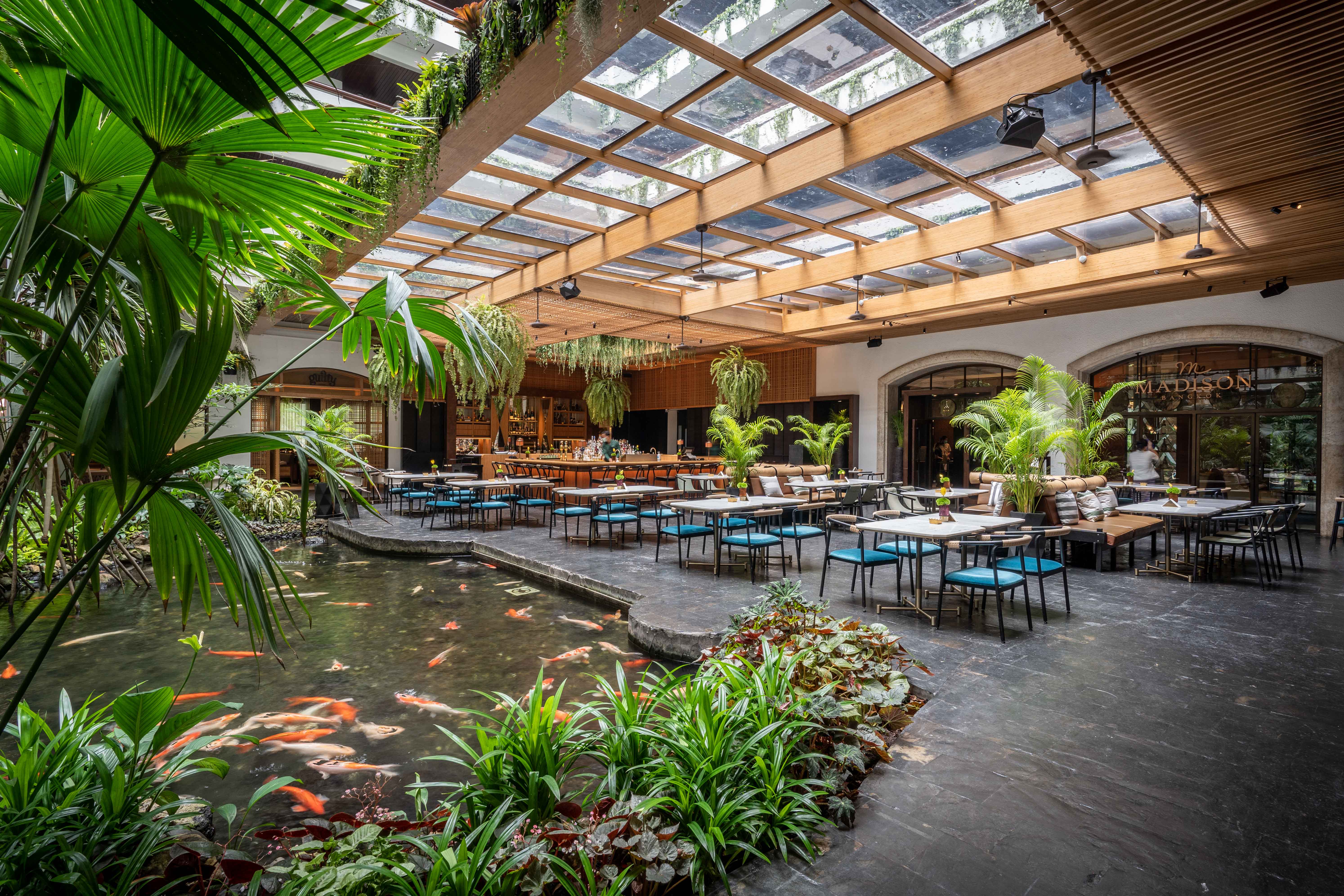 Aqua Bar Bangkok by orbit design studio - Architizer