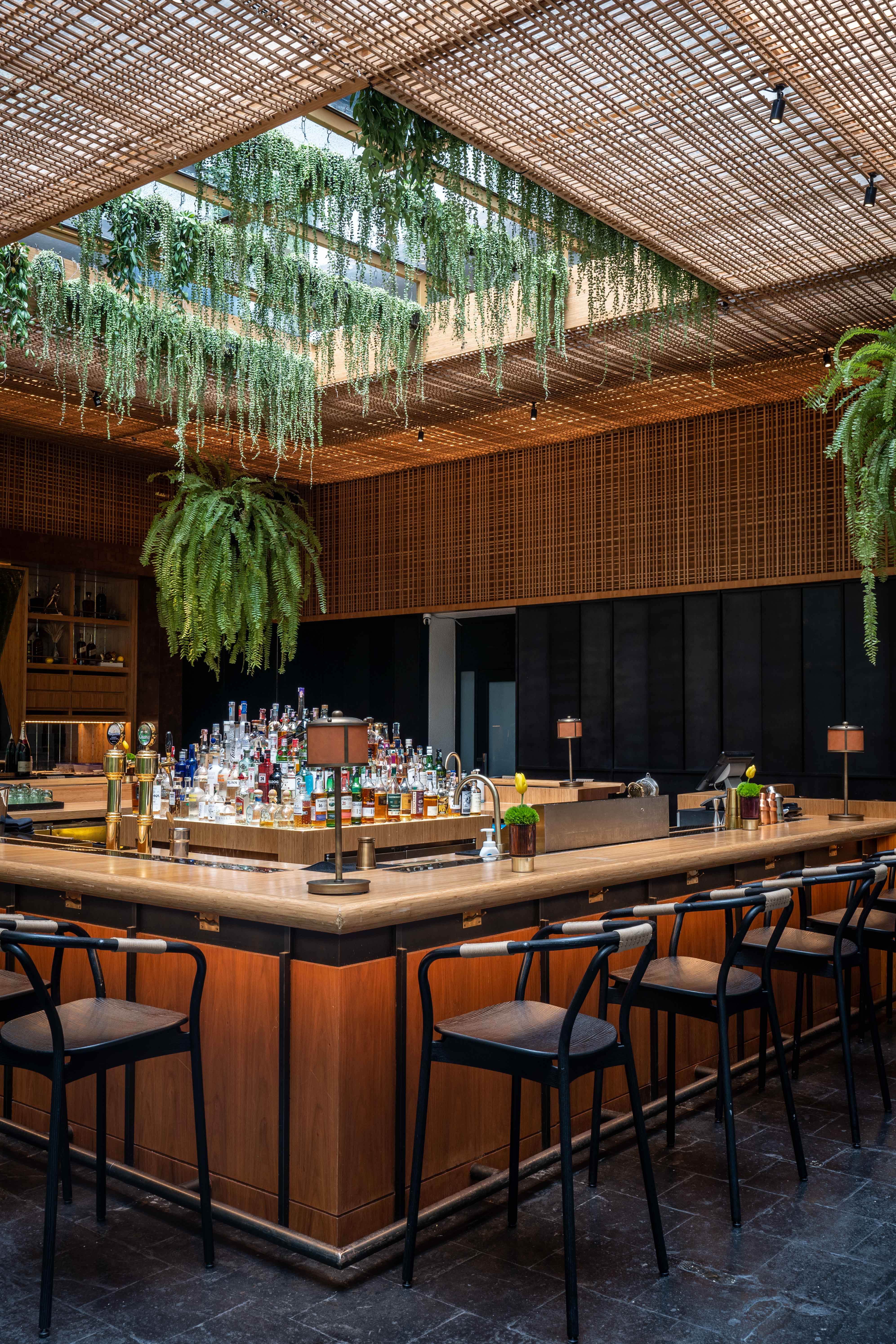 Aqua Bar Bangkok by orbit design studio - Architizer