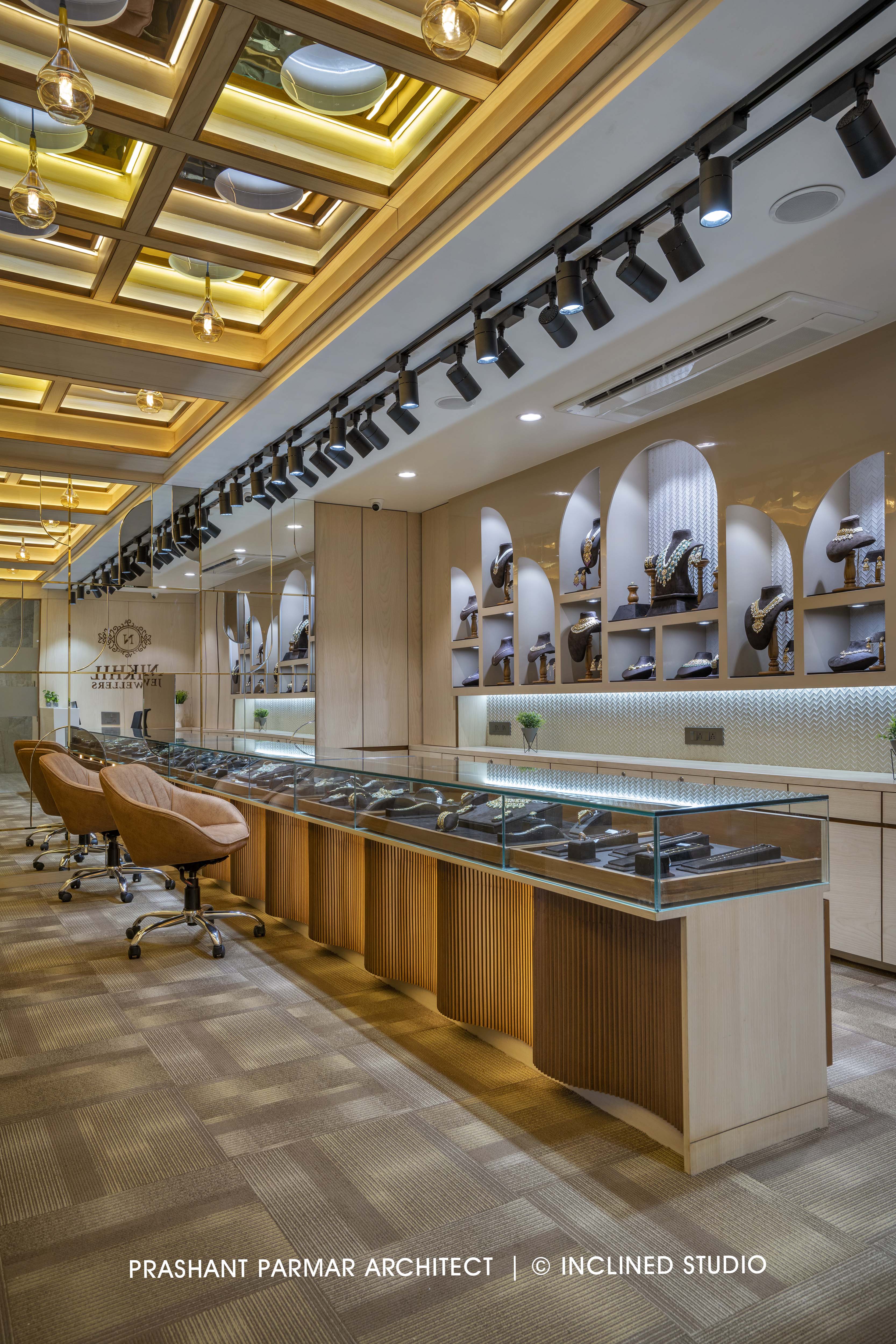 A Jewellery Boutique Design At C.G. Road In Ahmedabad by Prashant ...